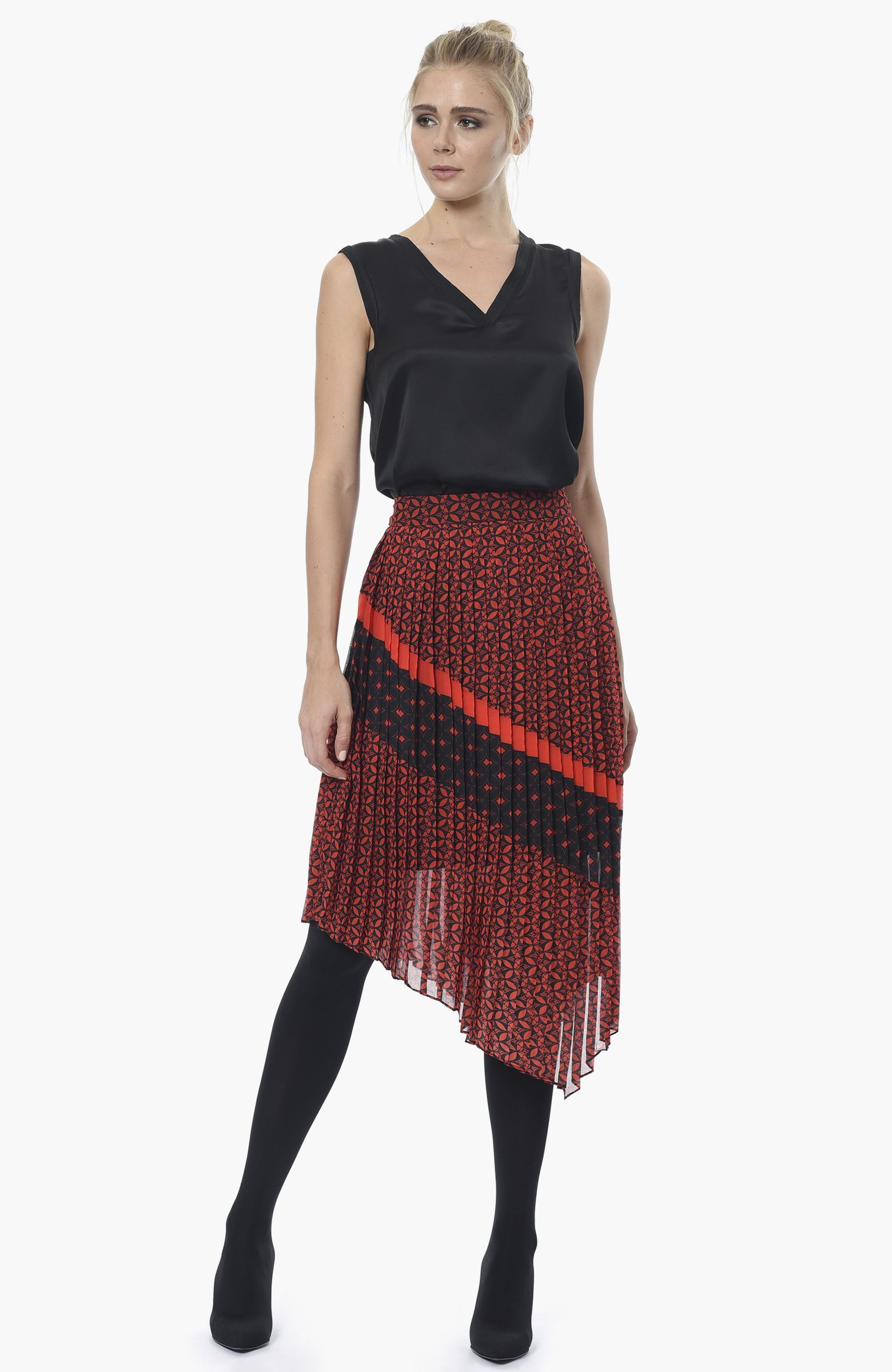 Diz Boy Kırmızı-Siyah Etek