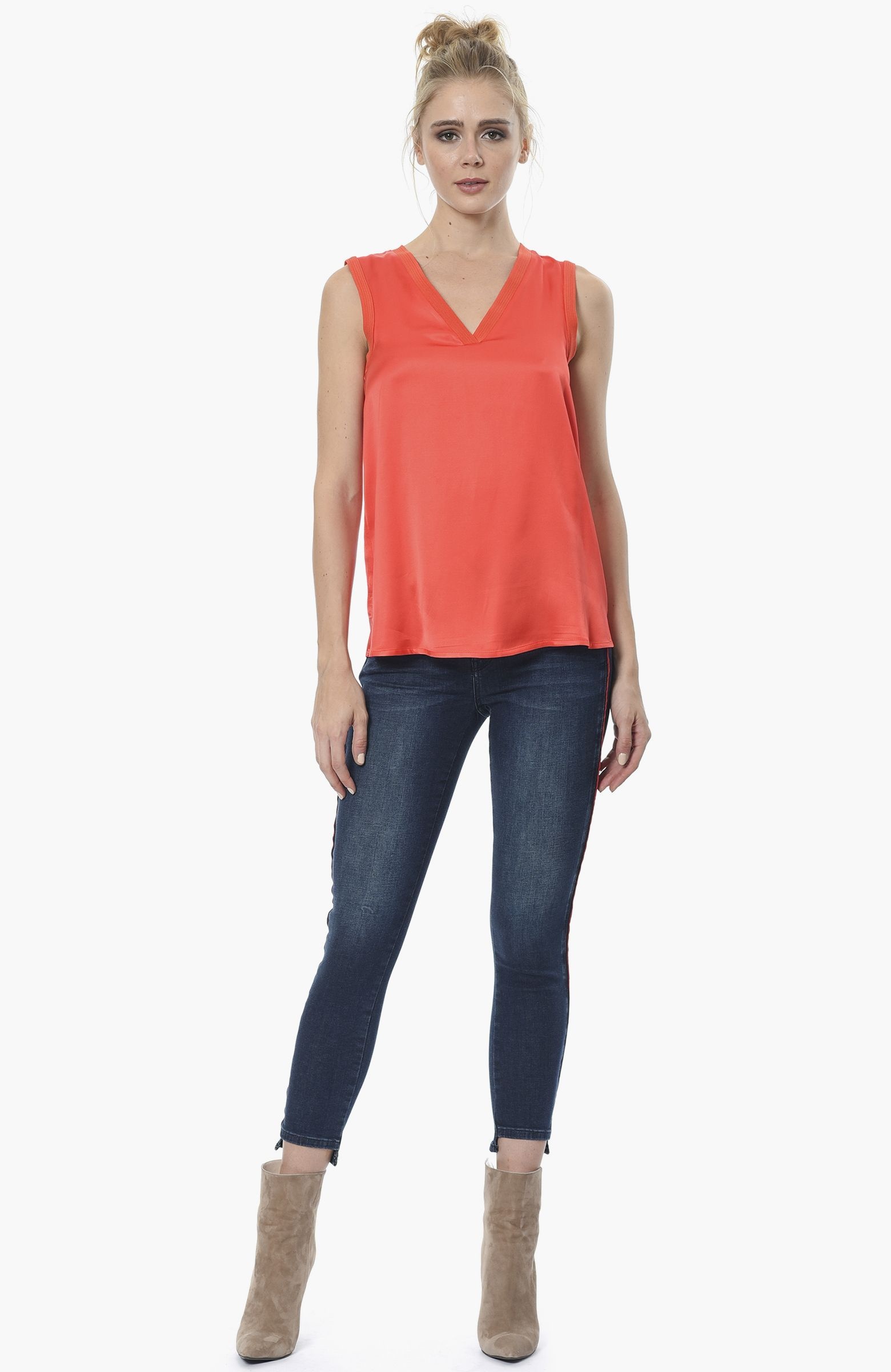 V Yaka Nar Çiçeği Bluz