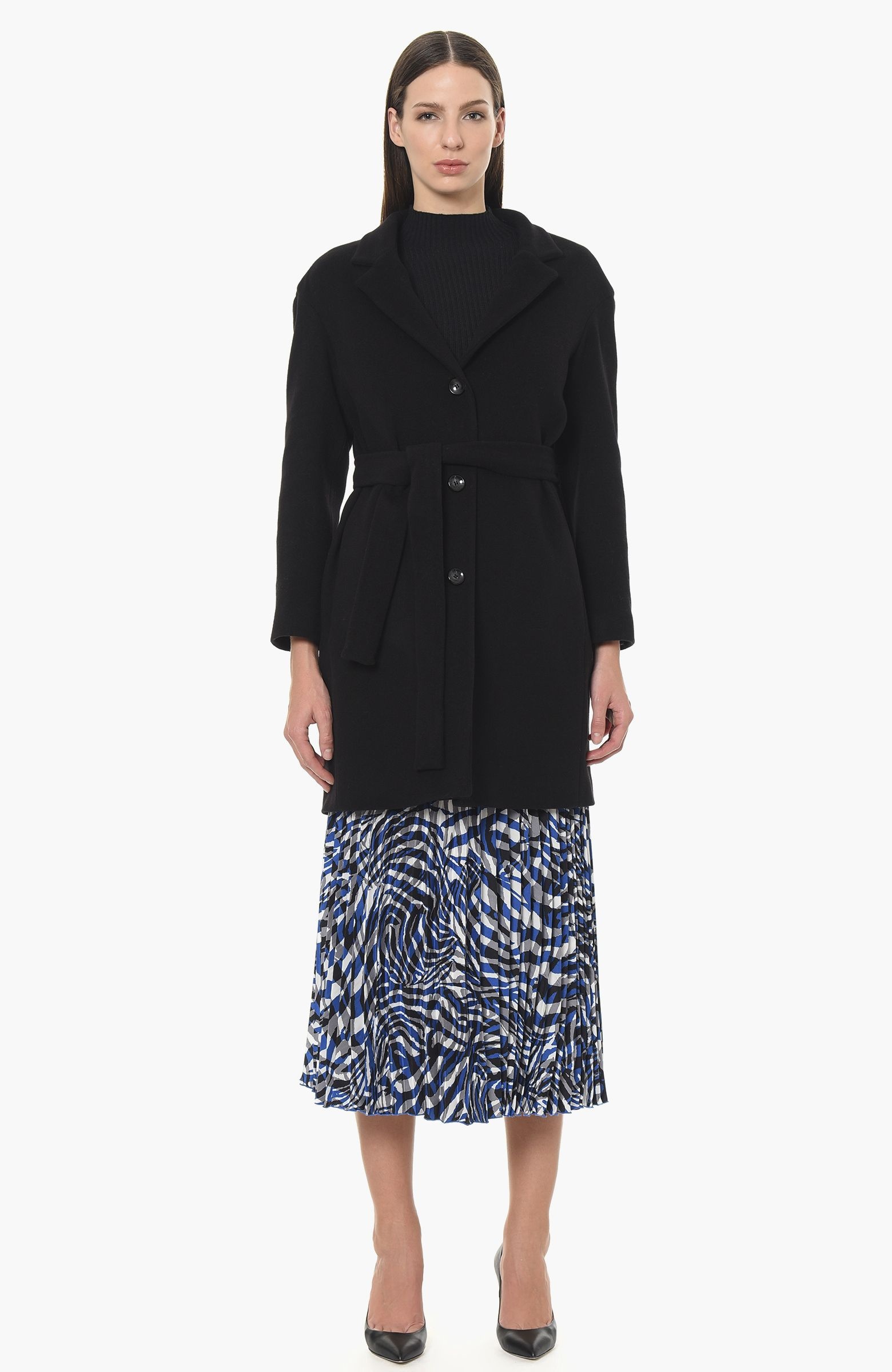 Dik Yaka Siyah Manto