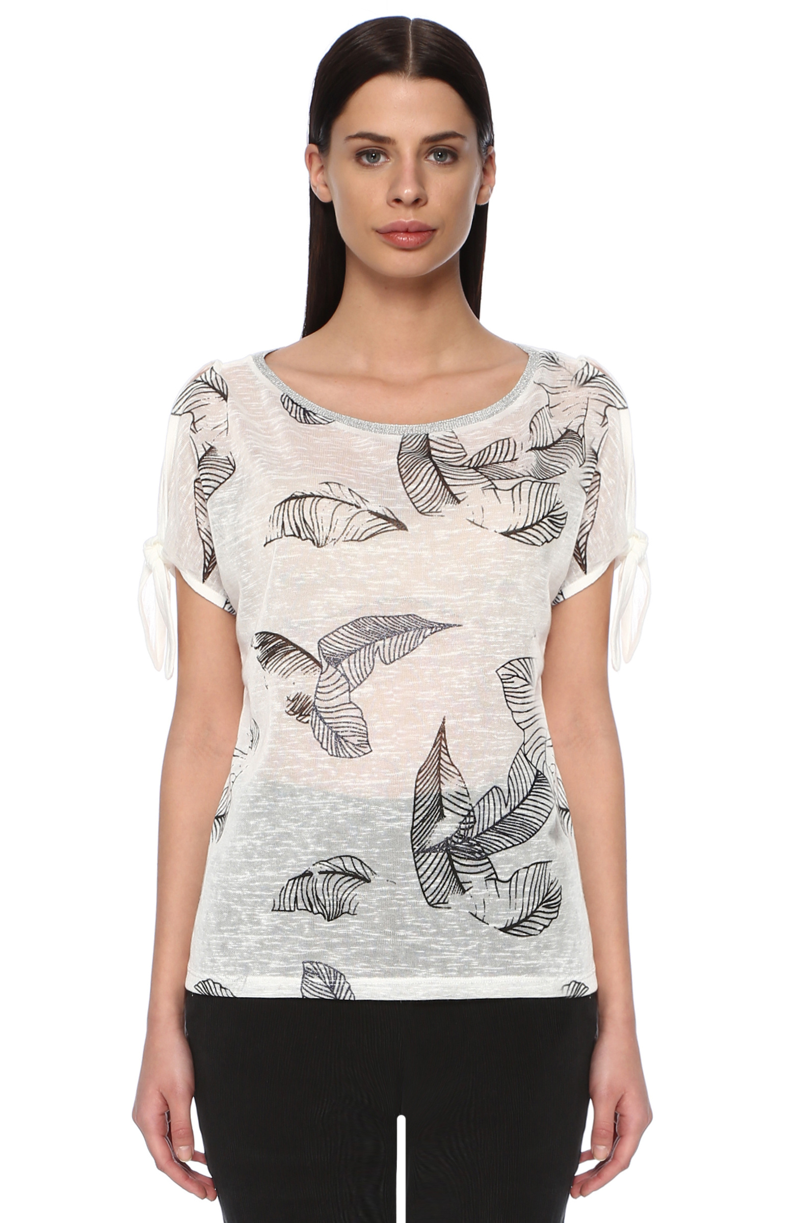 Bisiklet Yaka Beyaz Tshirt