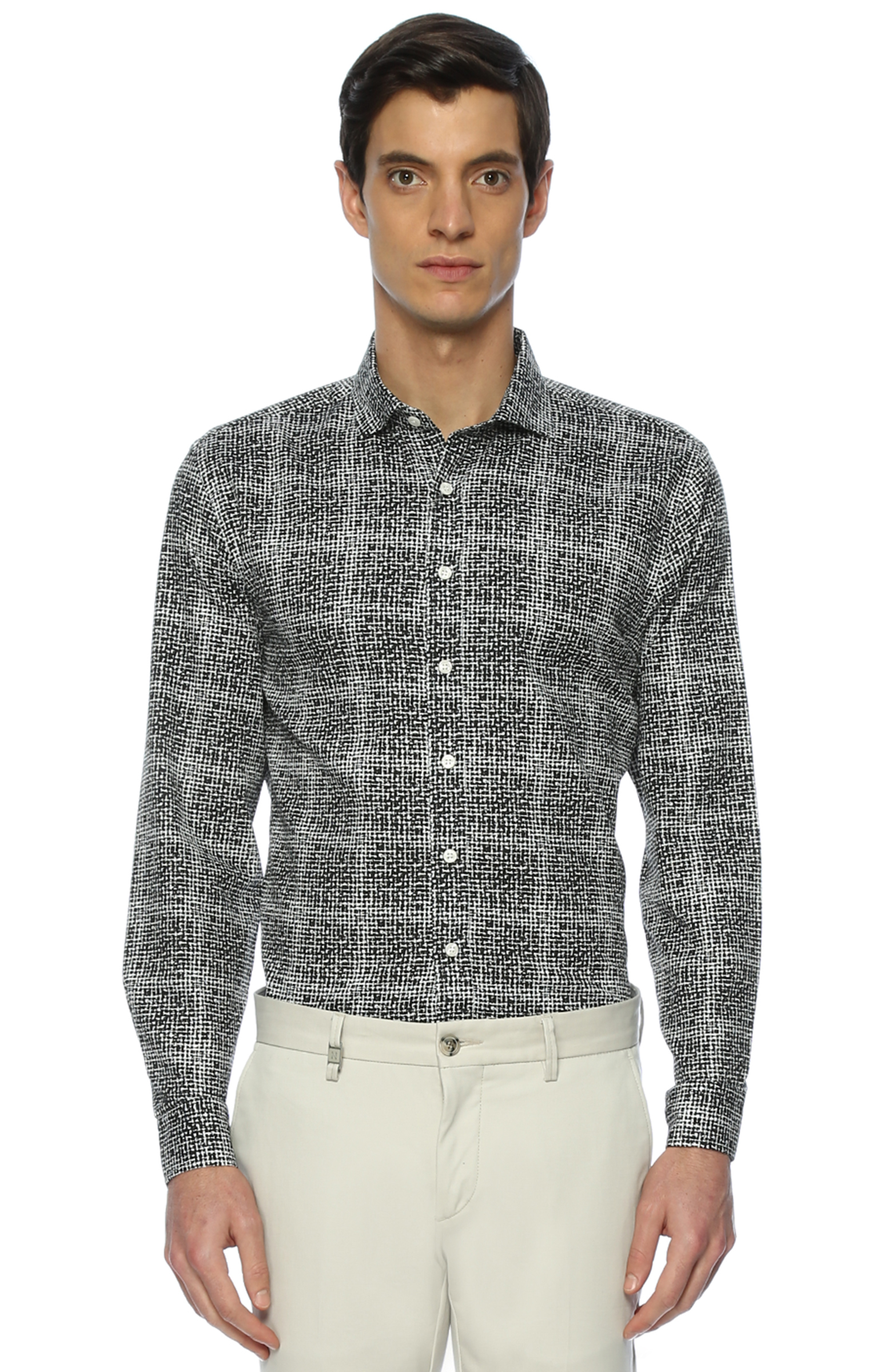 Beyaz Siyah Baskılı Gömlek