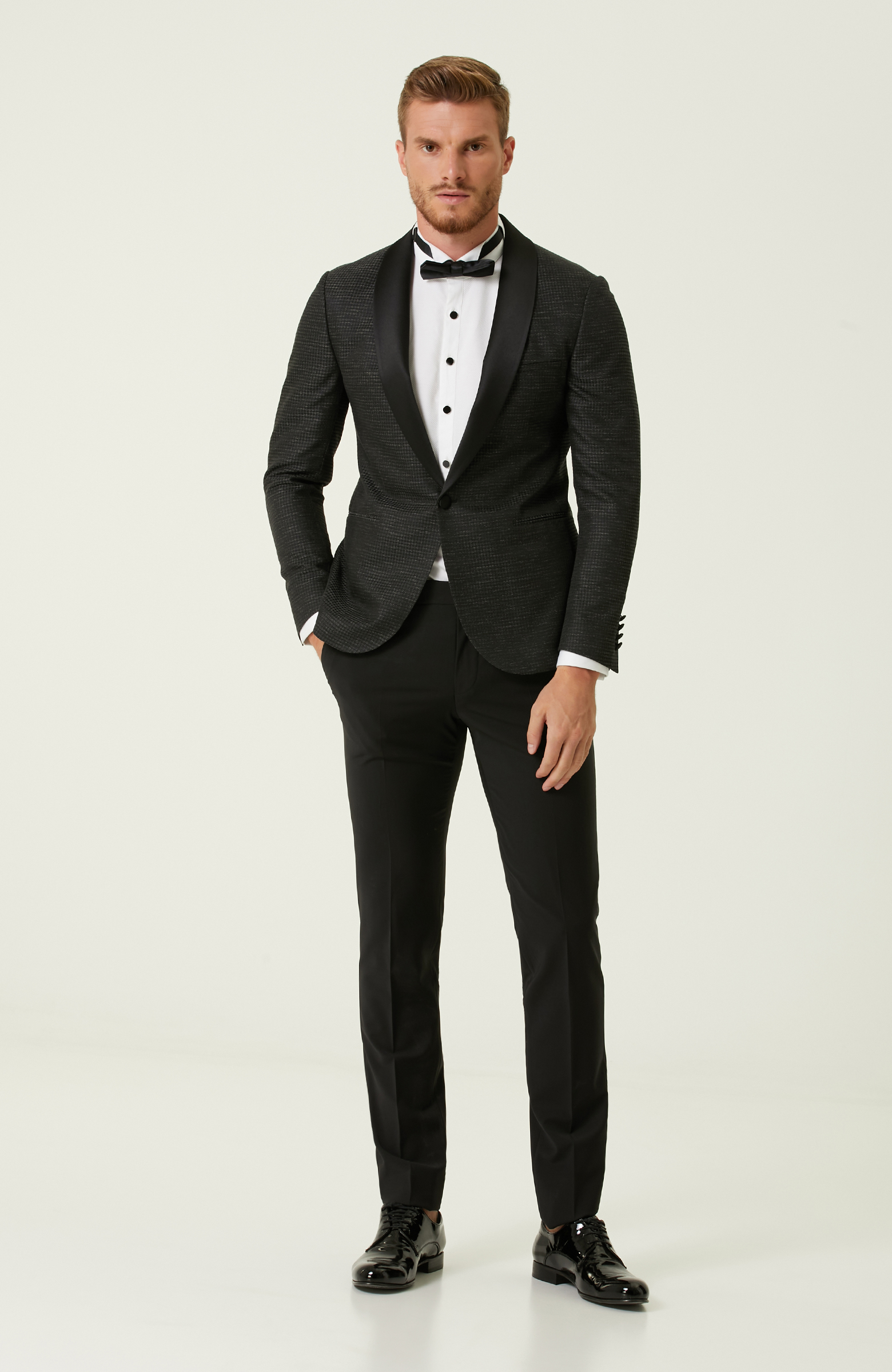 Drop 6 Slim Fit Siyah Şal Yaka Saten Garnili Smokin Drop 6 Slim Fit Siyah Şal Yaka Saten Garnili Smokin