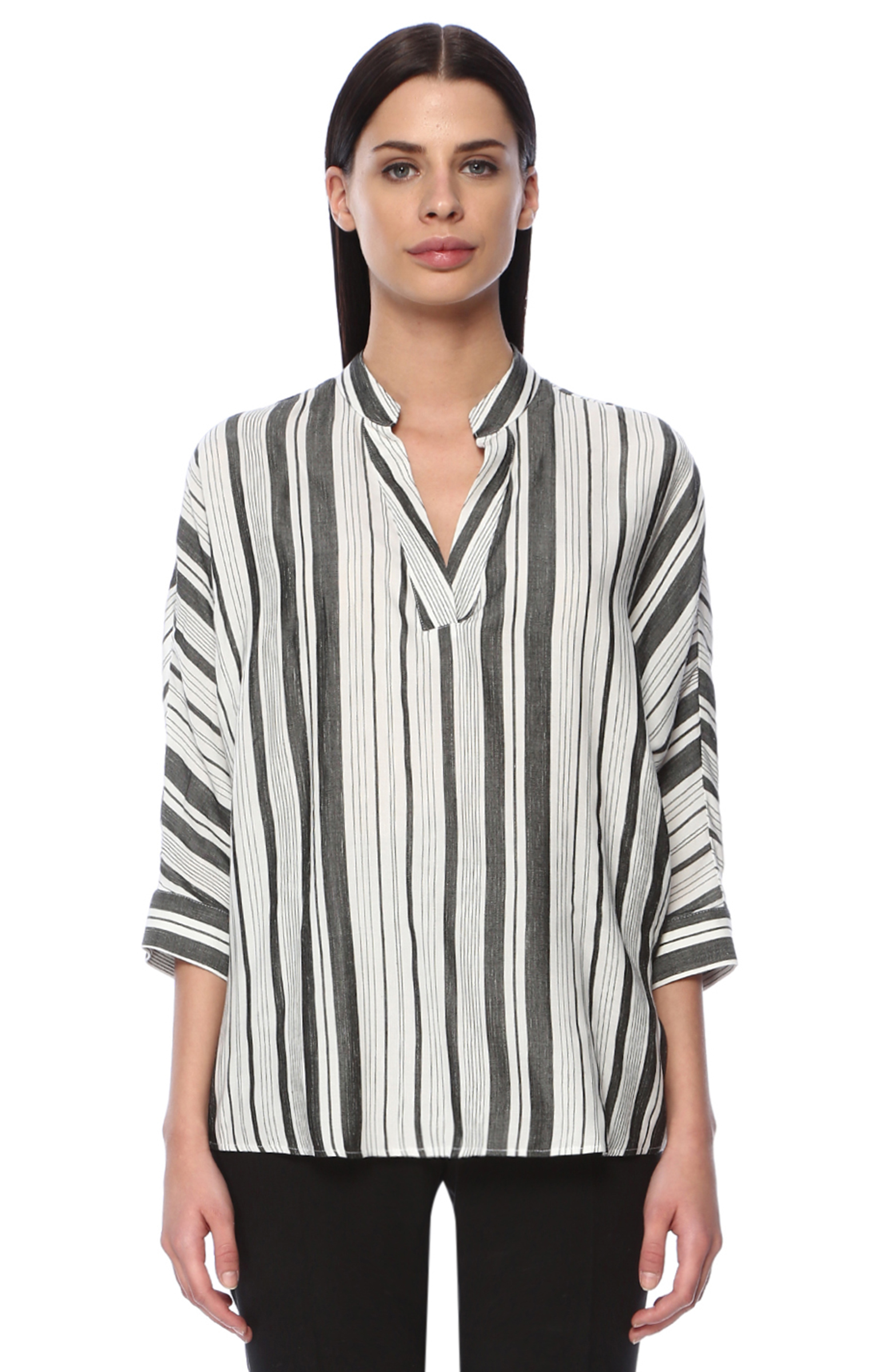 Çizgili Siyah Beyaz Bluz Çizgili Siyah Beyaz Bluz