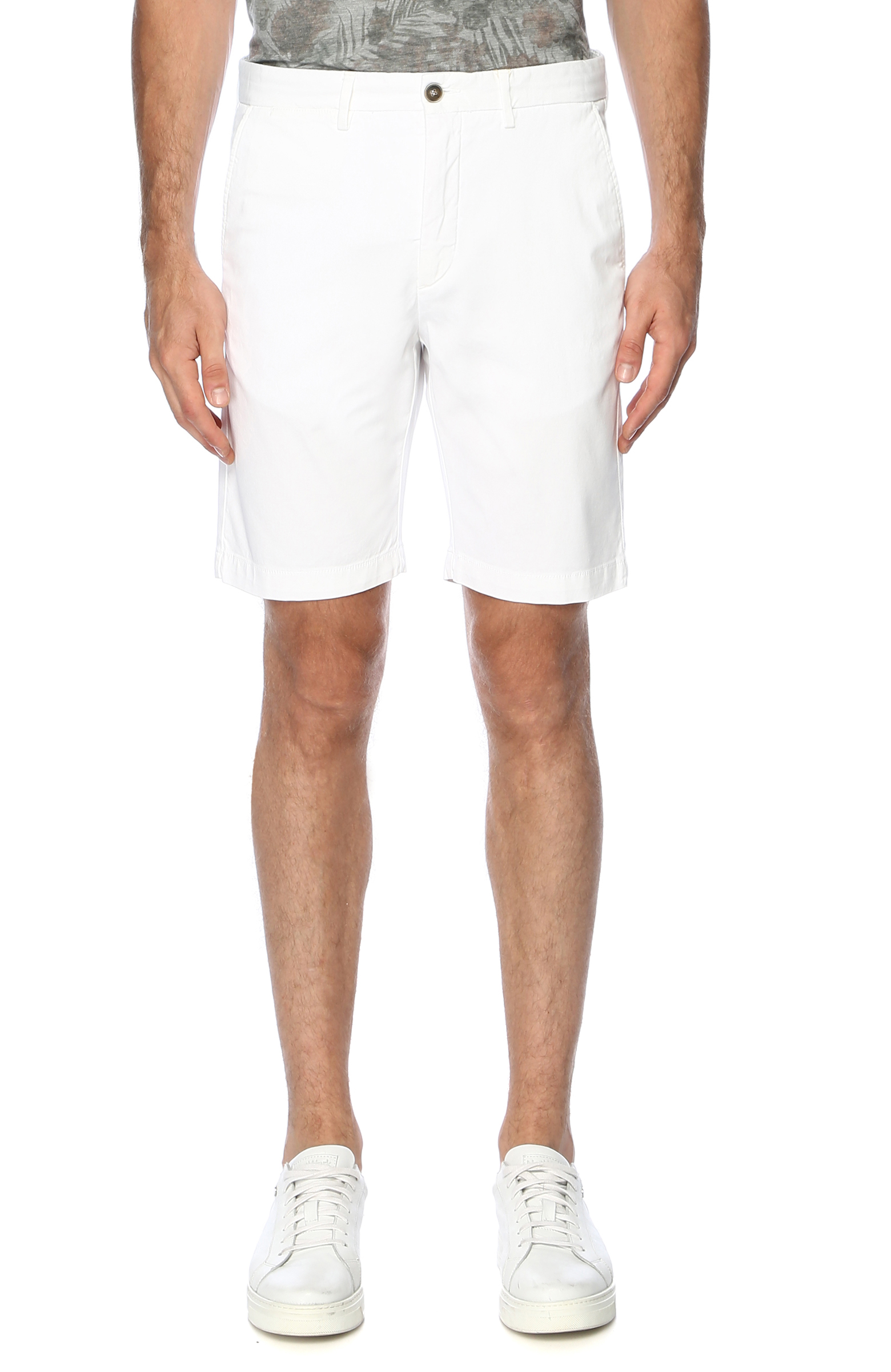 Diyagonal Desen Beyaz Şort Diyagonal Desen Beyaz Şort