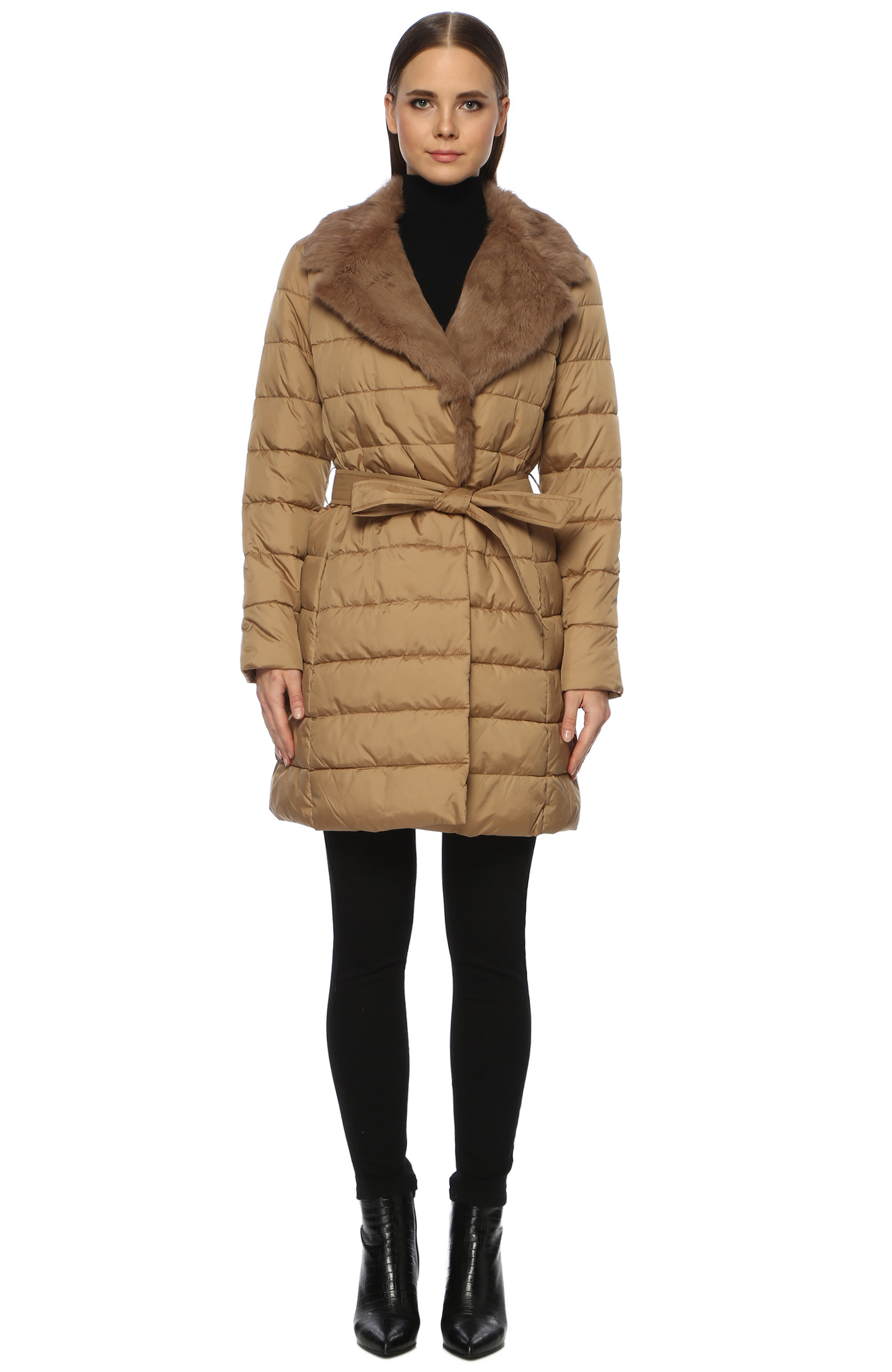 Yakası Ve Kol Ucu Kürklü Camel Kaban Yakası Ve Kol Ucu Kürklü Camel Kaban