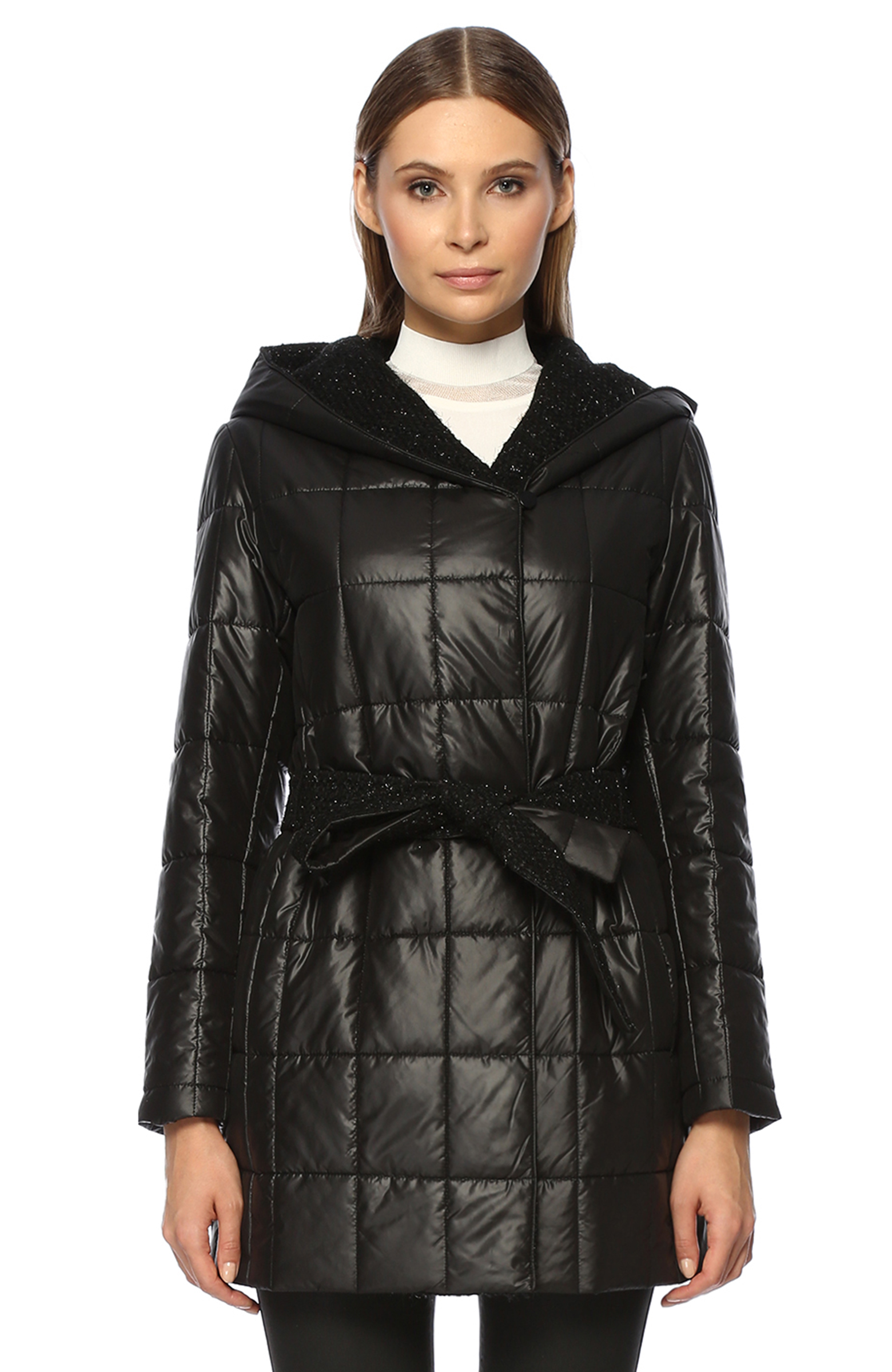 Içi Simli Garnili Siyah Kaban