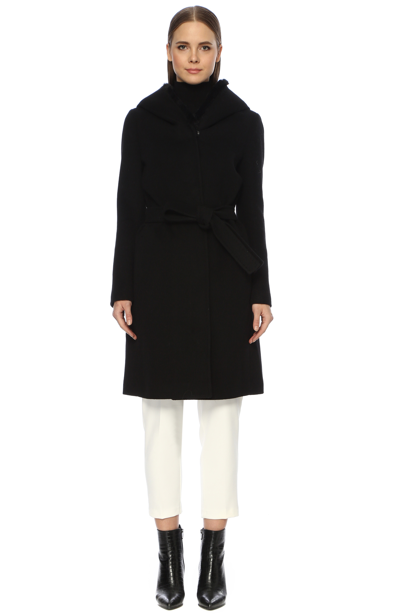 Kapüşon Yaka Siyah Manto