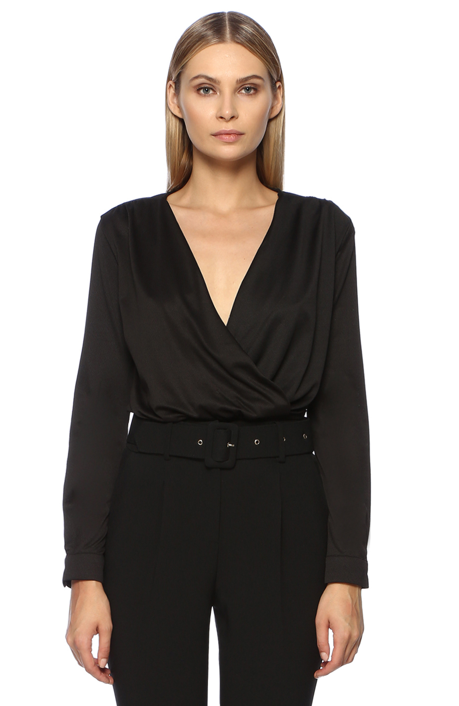 V Yaka Siyah Bluz V Yaka Siyah Bluz