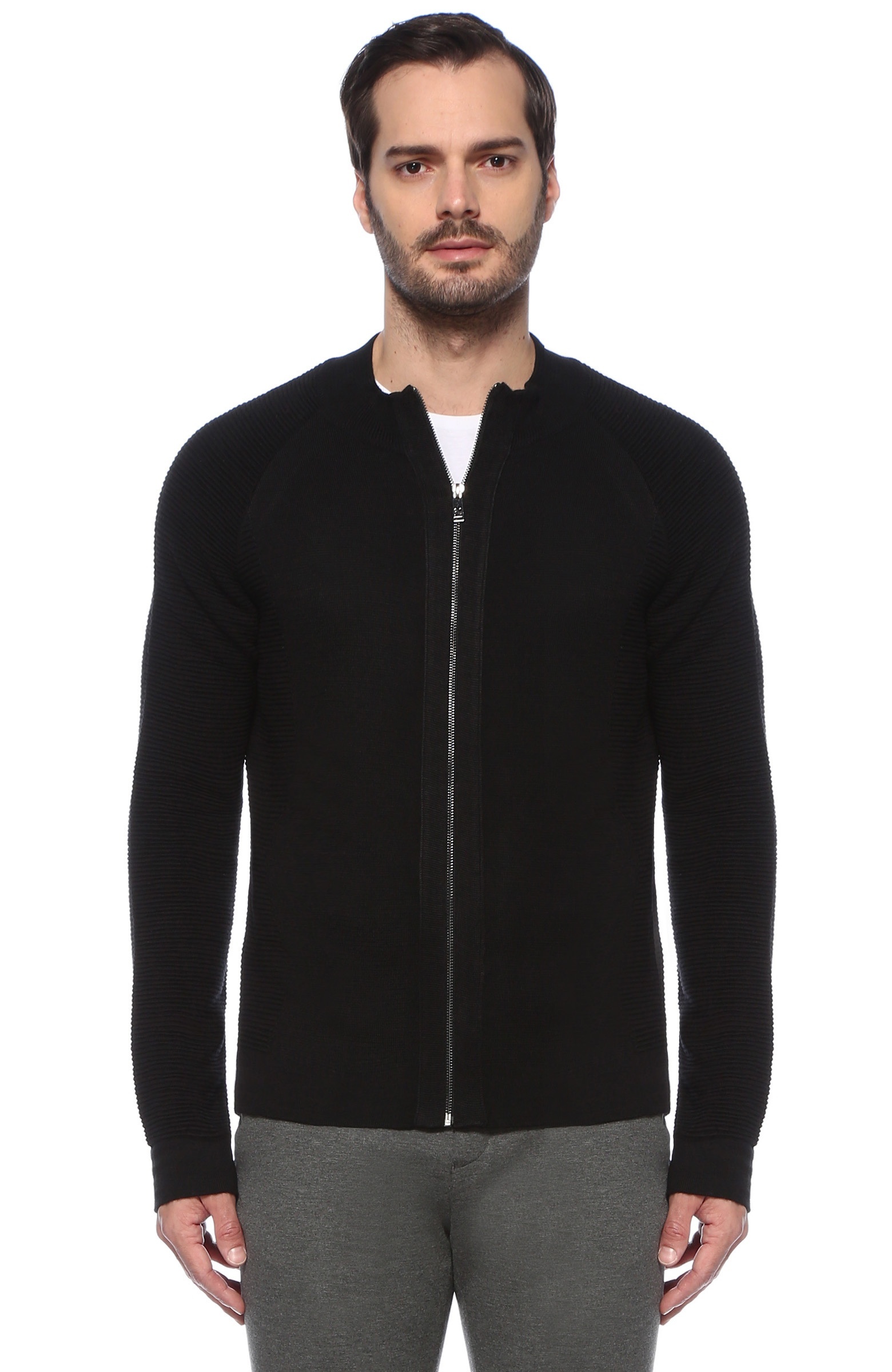 Siyah Dik Yaka Hırka