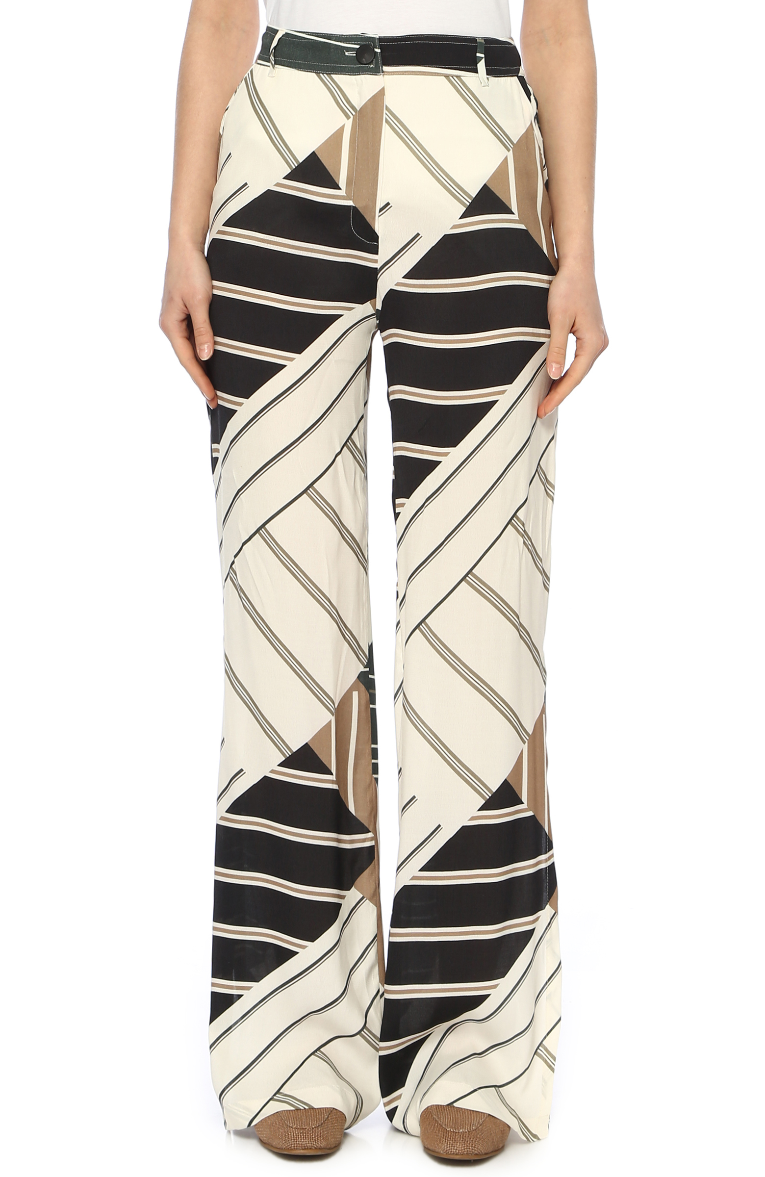 Basic Fit Ekru Lacivert Desenli Bol Paça Pantolon Basic Fit Ekru Lacivert Desenli Bol Paça Pantolon