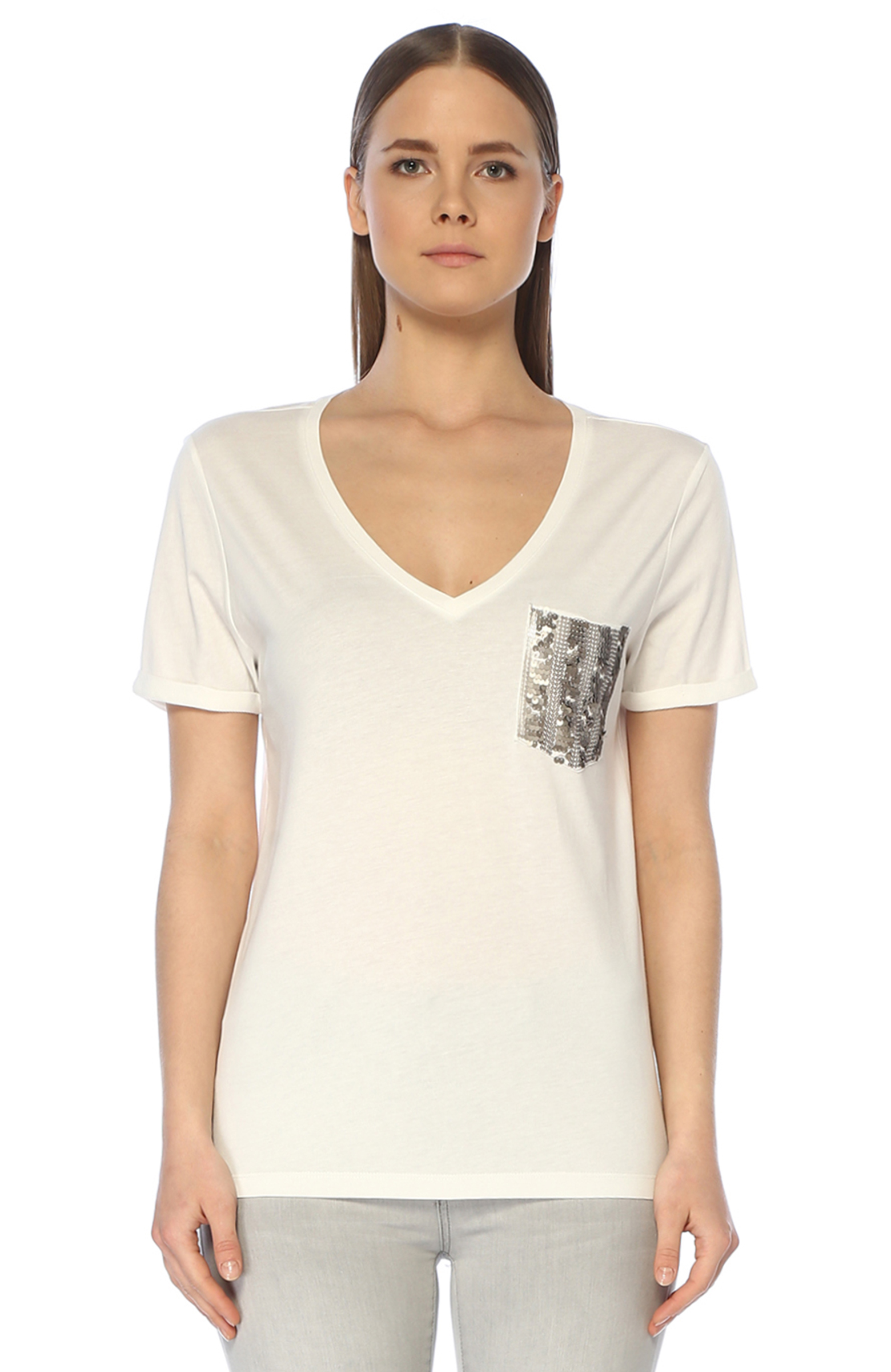 Beyaz Payet Detaylı Basic T-shirt Beyaz Payet Detaylı Basic T-shirt