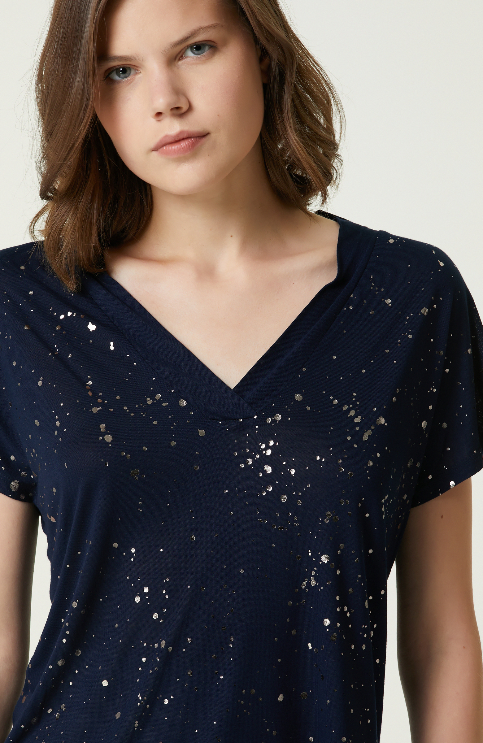 Lacivert V Yaka Desenli T-shirt Lacivert V Yaka Desenli T-shirt