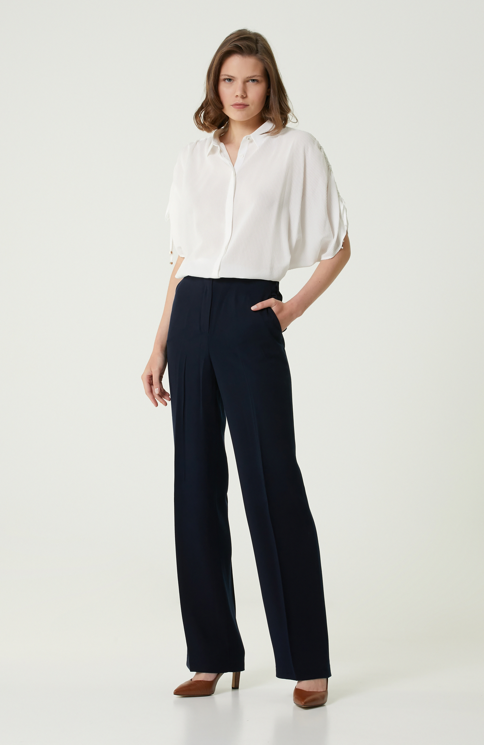 Regular Fit Lacivert Beli Bağcıklı Pantolon Regular Fit Lacivert Beli Bağcıklı Pantolon