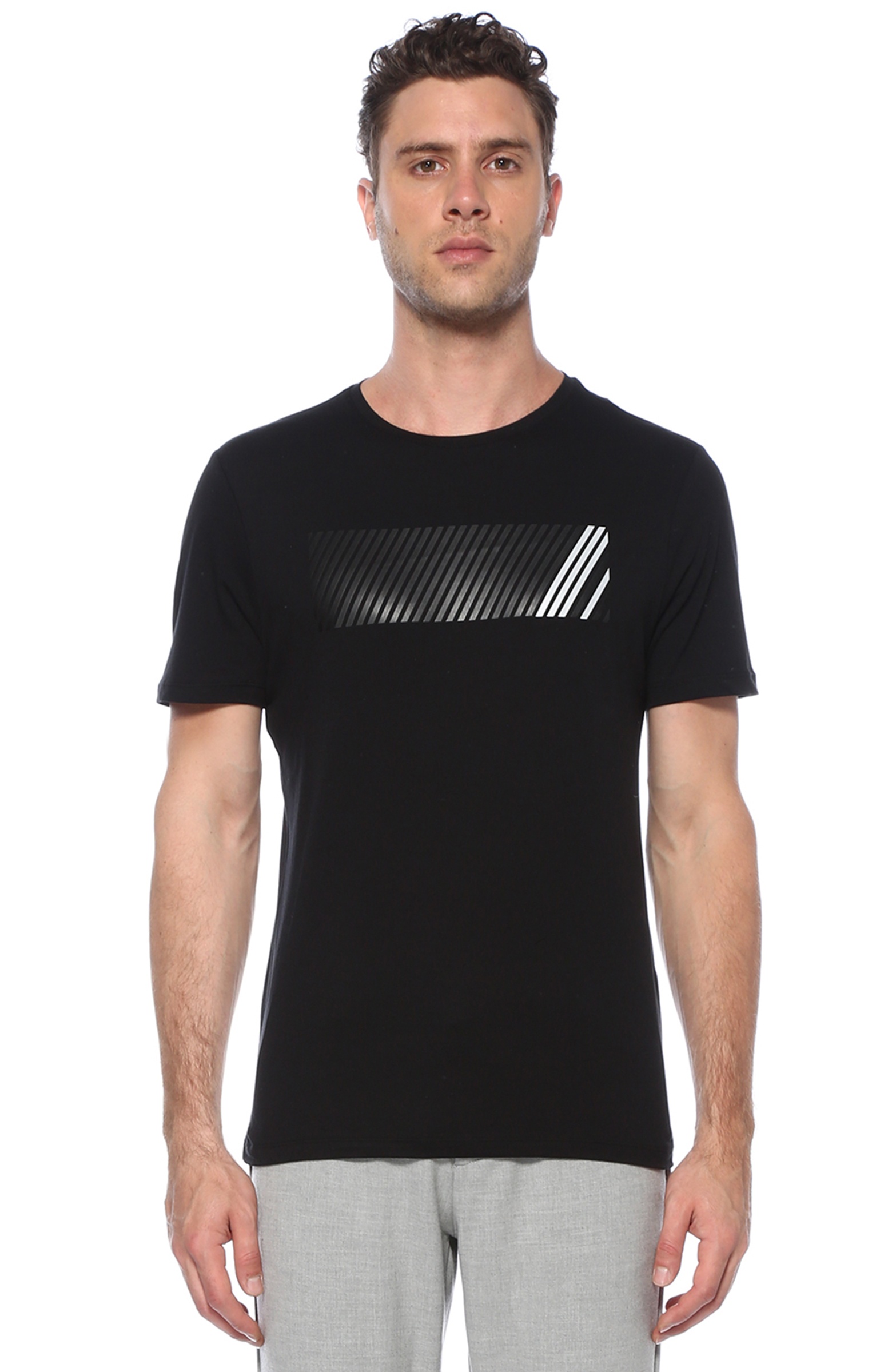Slim Fit Siyah Şerit Desen Detaylı T-shirt Slim Fit Siyah Şerit Desen Detaylı T-shirt