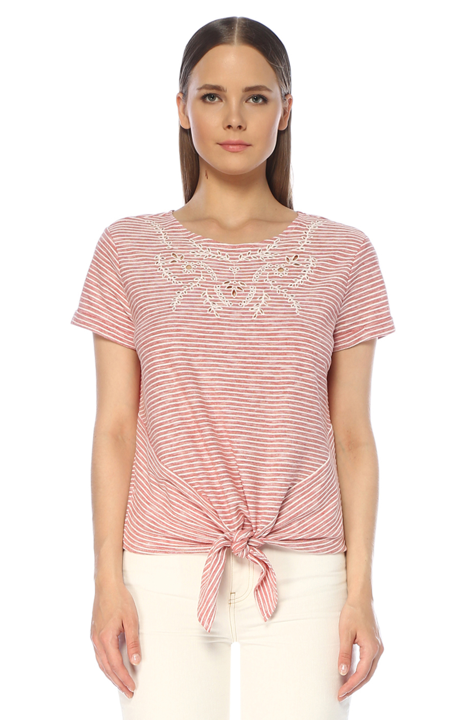 Kırmızı Çizgili Nakış Detaylı Bağcıklı T-shirt