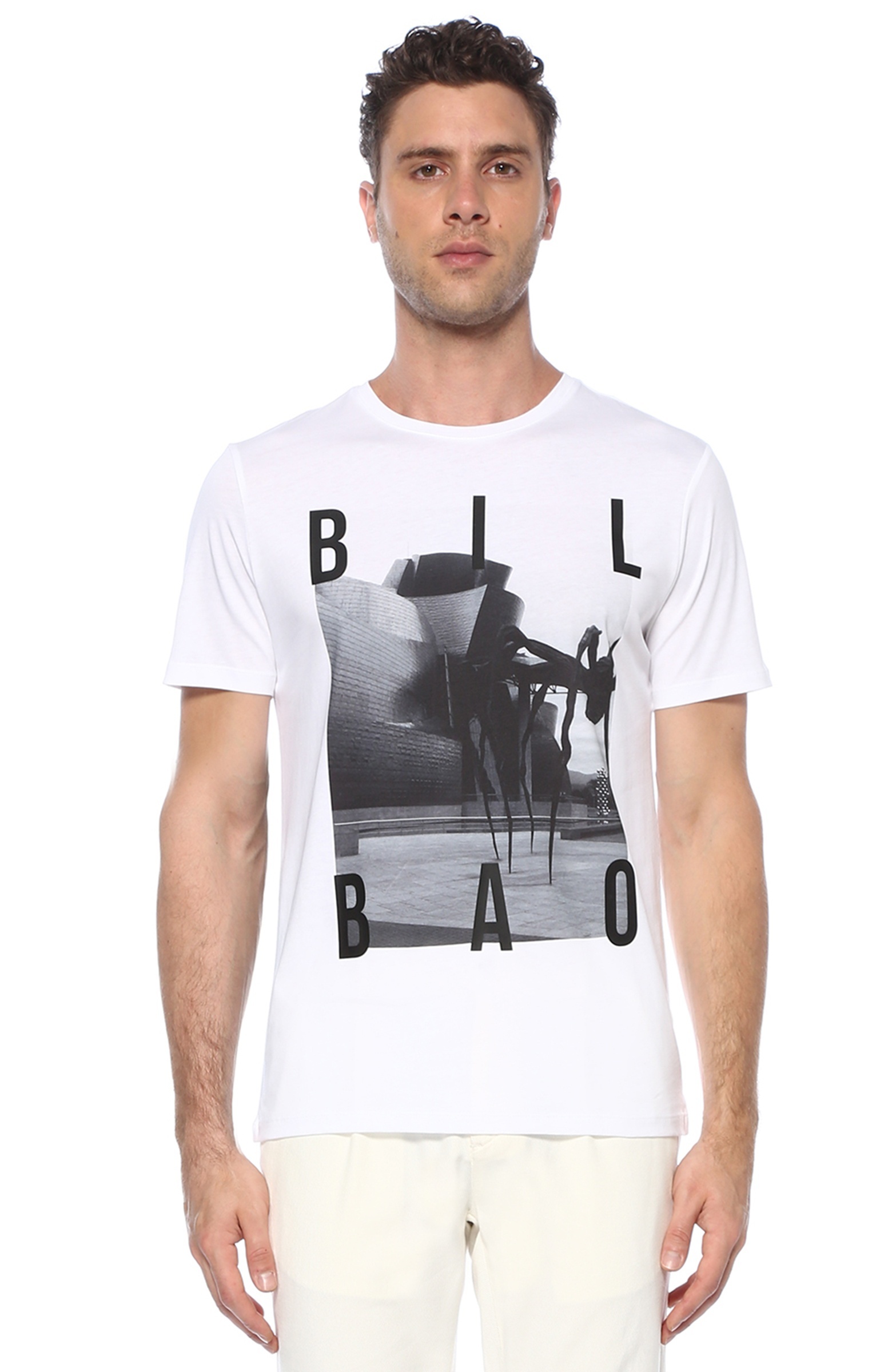 Slim Fit Beyaz Kontrast Baskılı T-shirt Slim Fit Beyaz Kontrast Baskılı T-shirt