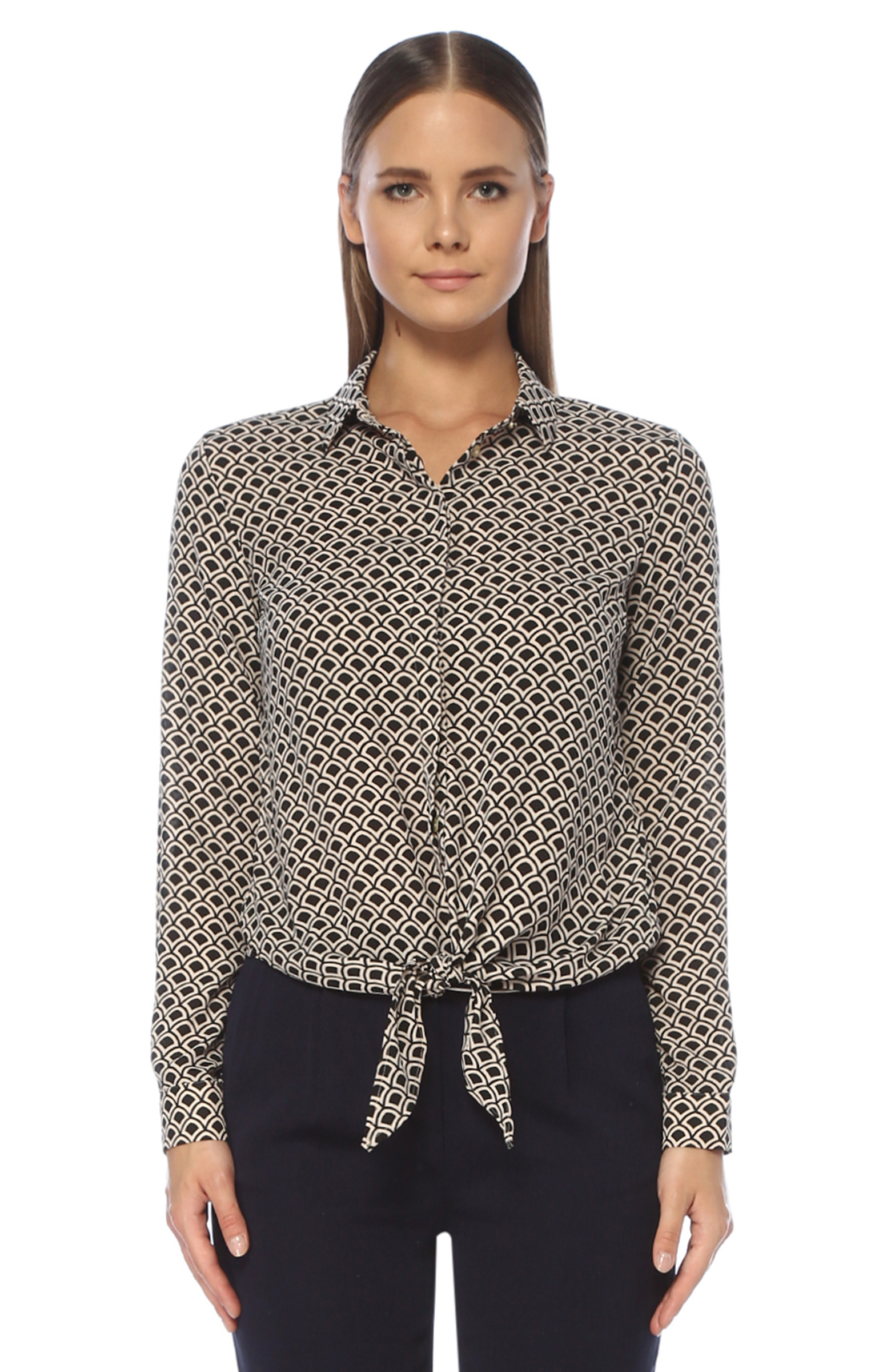 Regular Fit Desenli Bağcıklı Gömlek