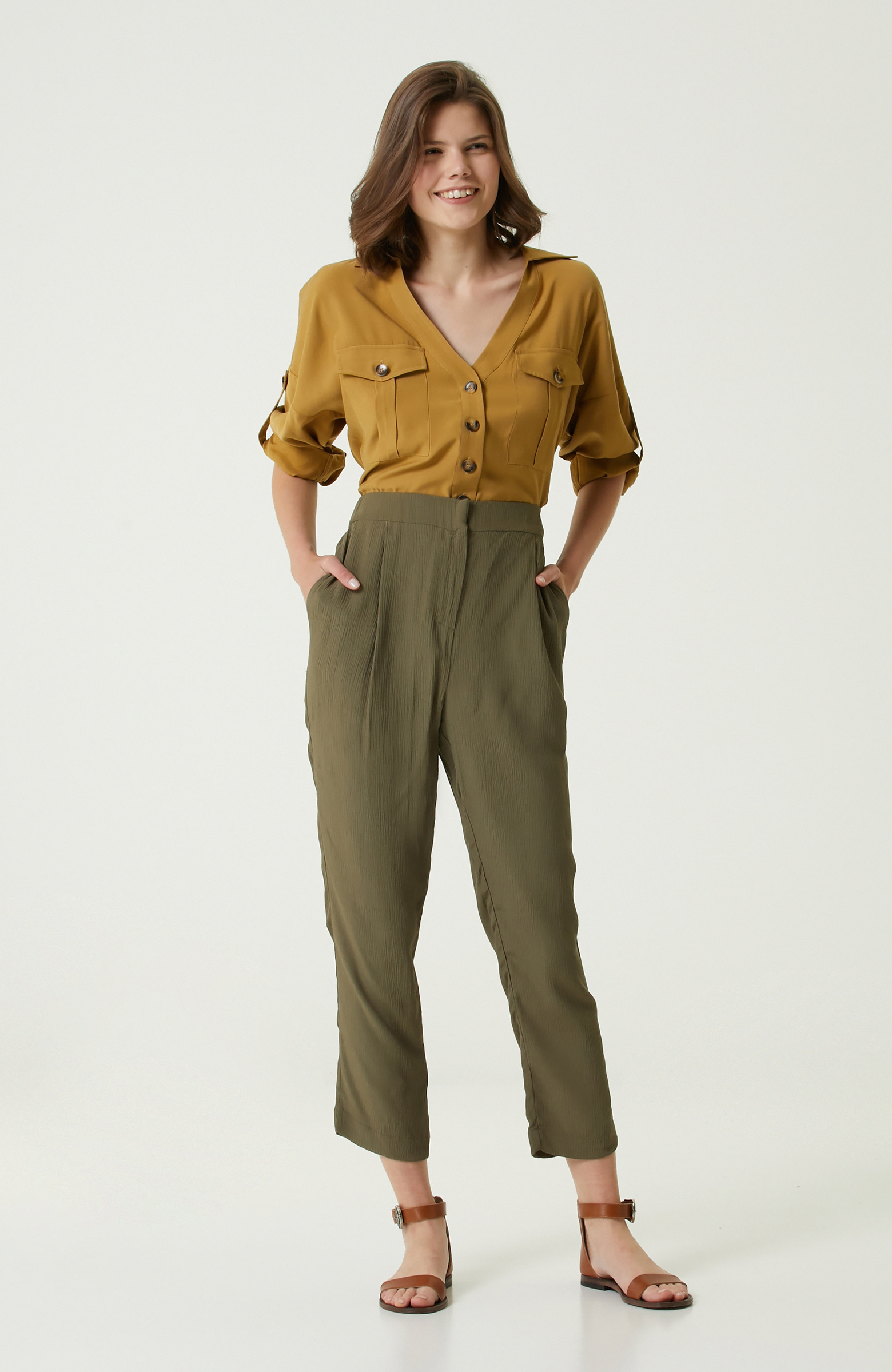 Regular Fit Haki Crop Pantolon