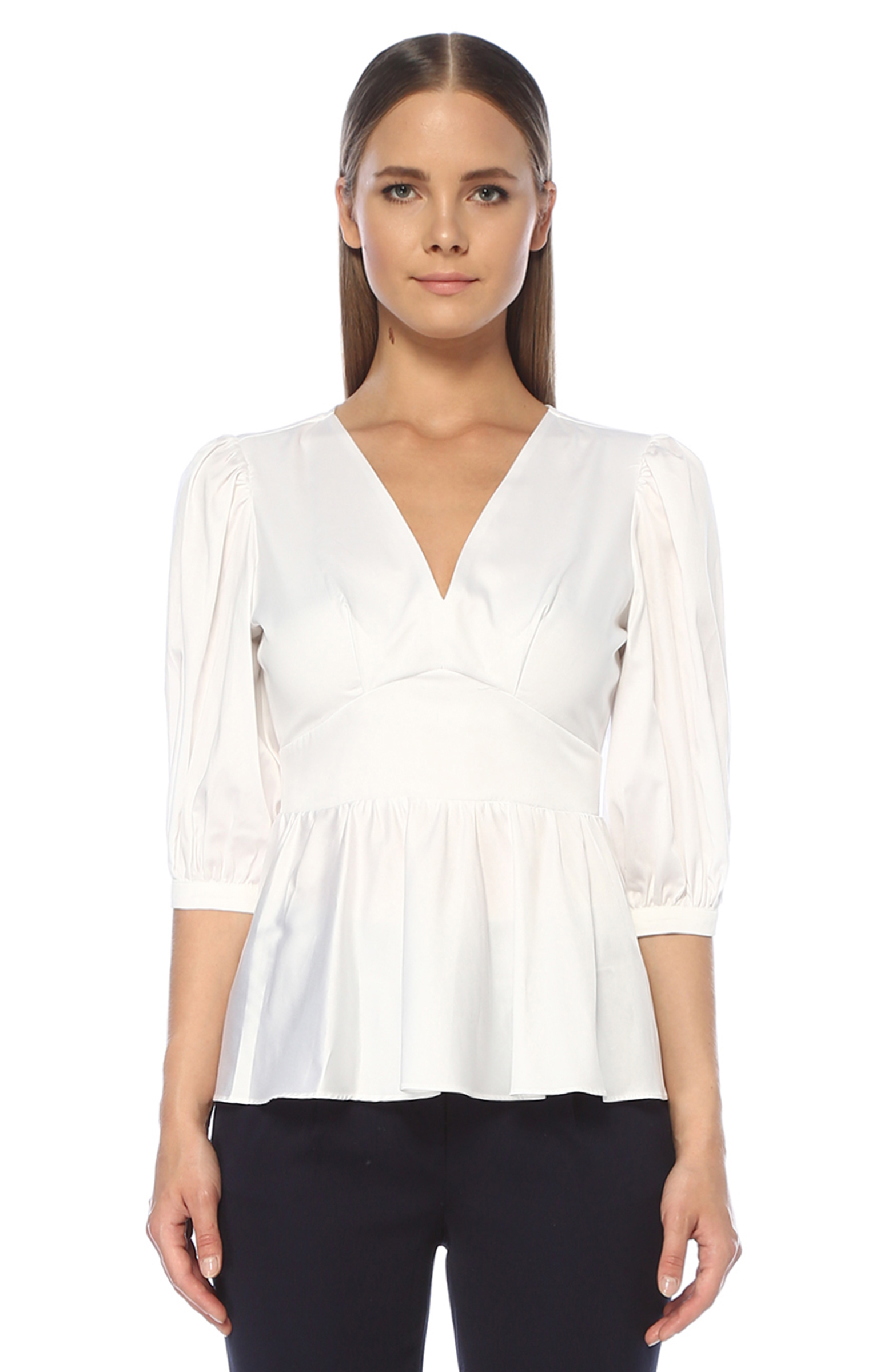 Beyaz V Yaka Peplum Detaylı Bluz Beyaz V Yaka Peplum Detaylı Bluz