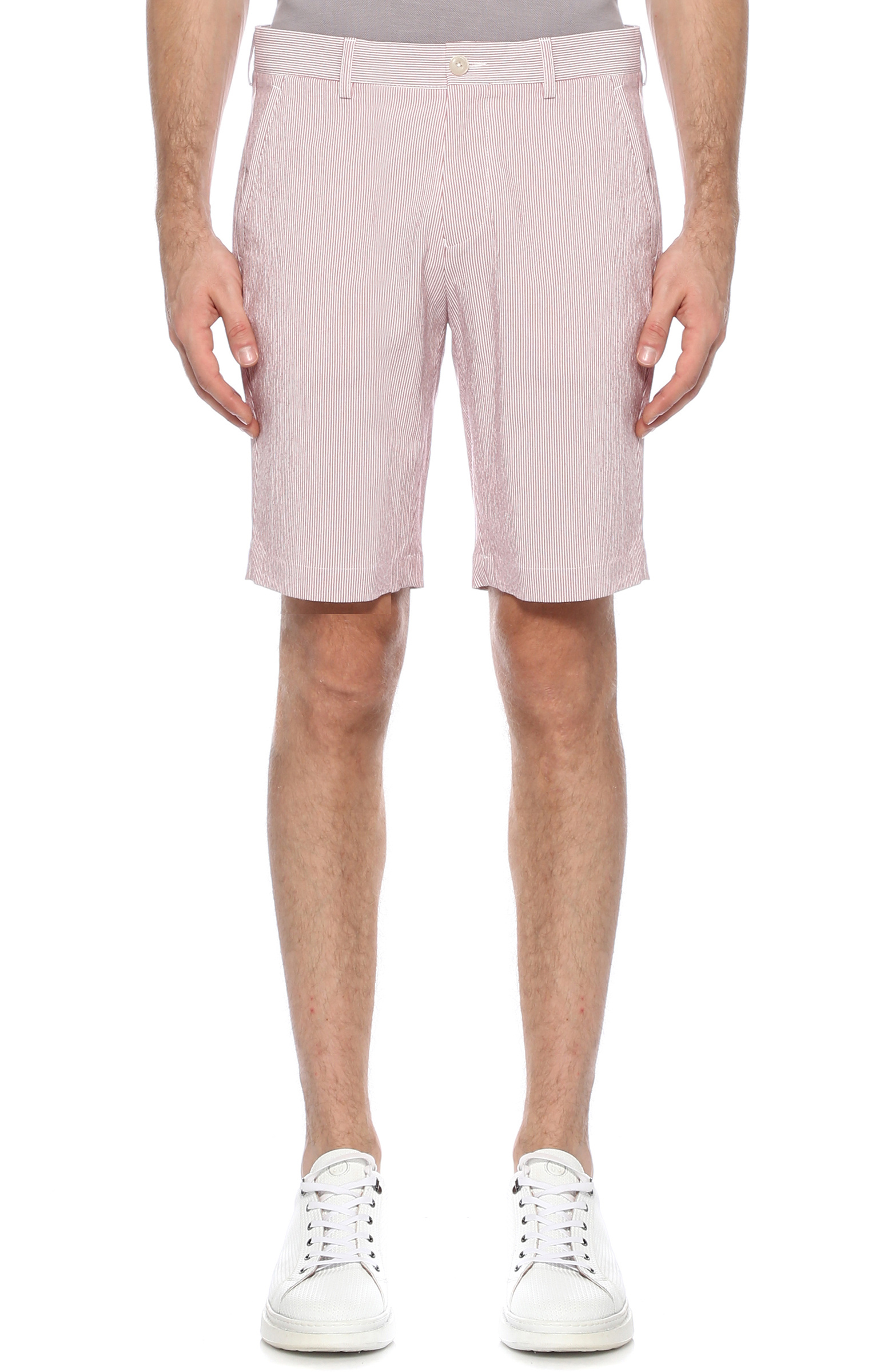 Kırmızı Çizgili Şort