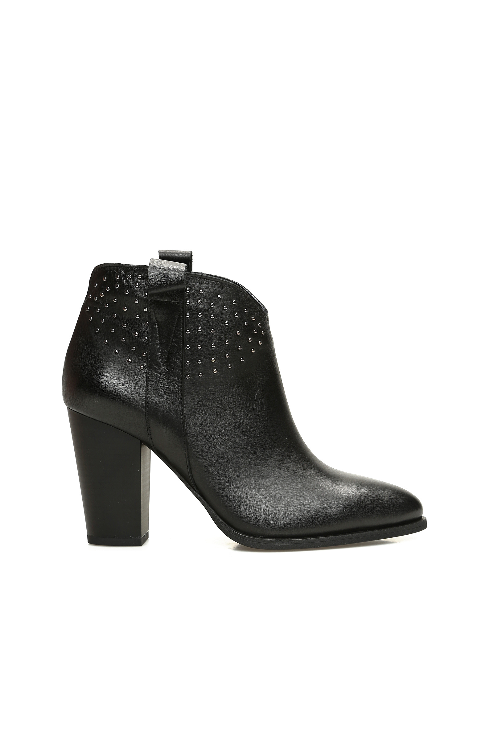 Troklu Siyah Kadın Bot