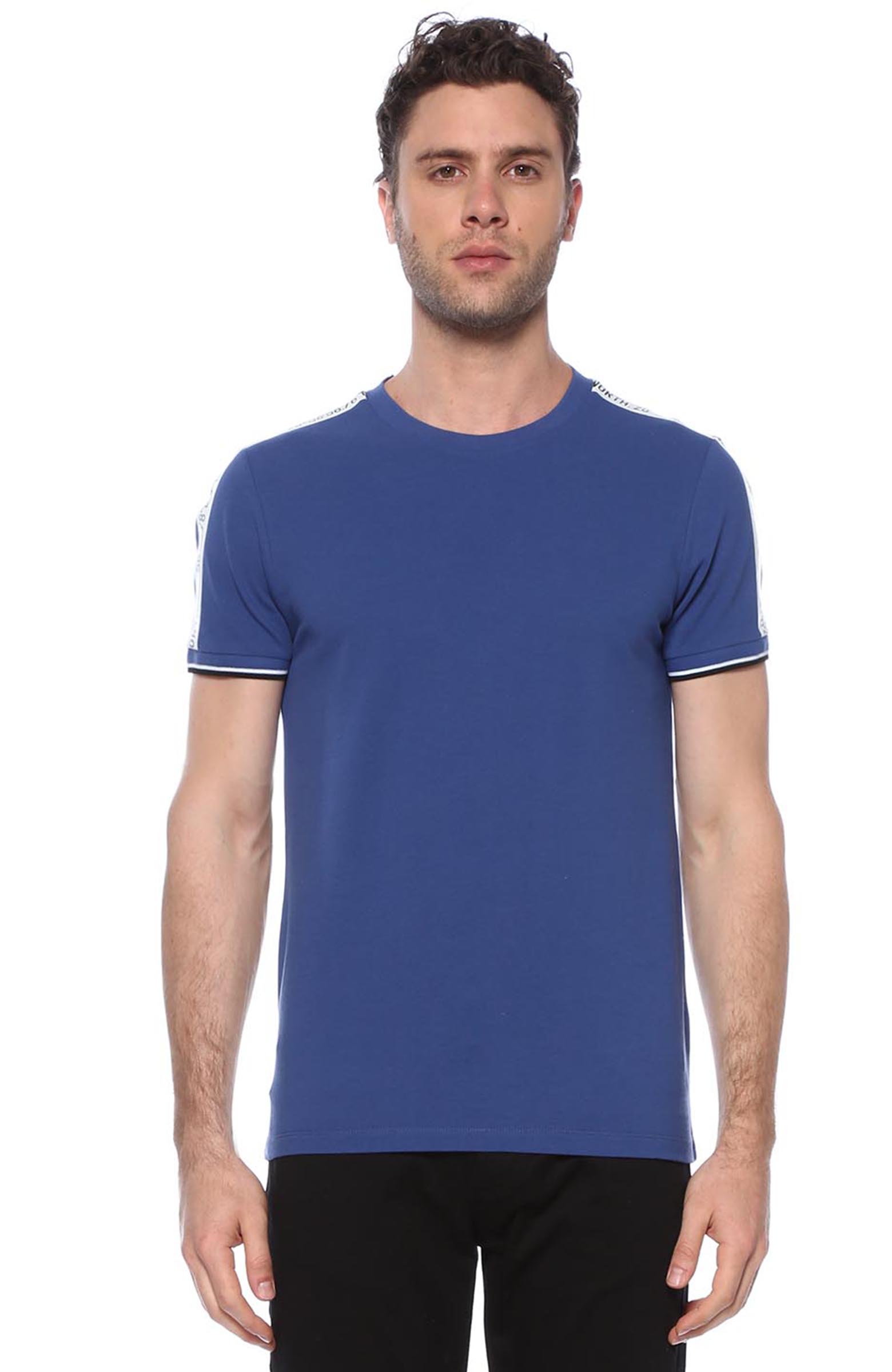 Slim Fit Mavi Omuzu Şerit Detaylı Basic T-shirt Slim Fit Mavi Omuzu Şerit Detaylı Basic T-shirt