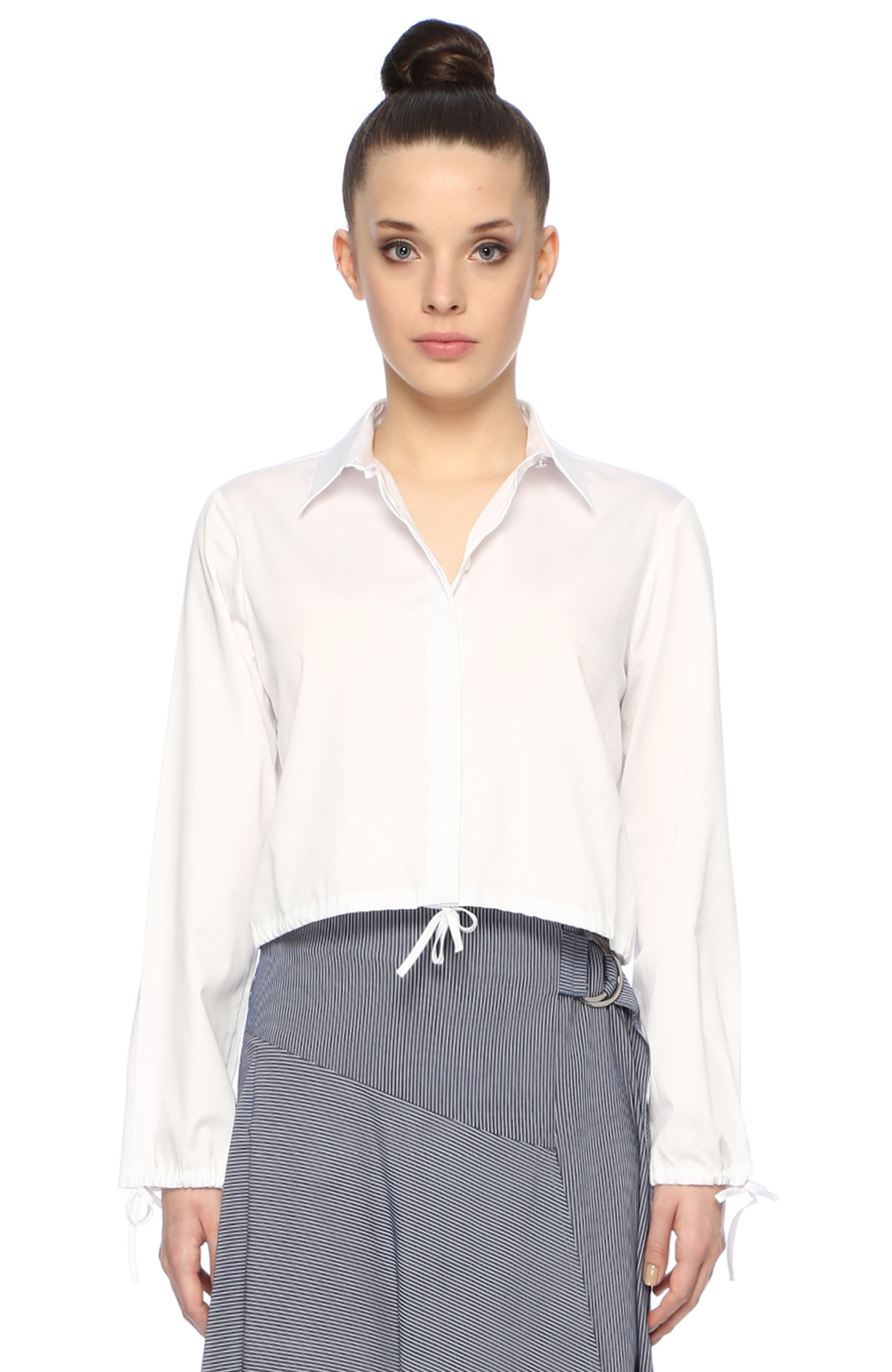 Slim Fit Beyaz Truvakar Kollu Gömlek Slim Fit Beyaz Truvakar Kollu Gömlek