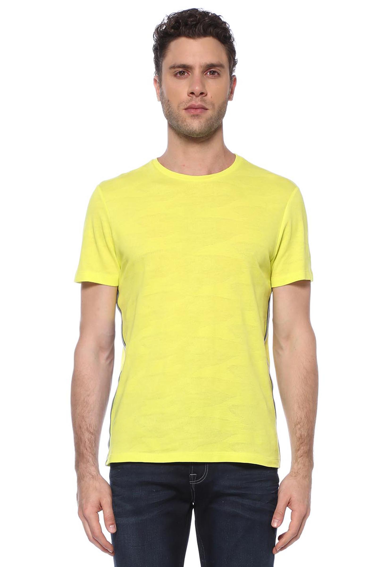 Slim Fit Sarı Bisiklet Yaka Basic T-shirt Slim Fit Sarı Bisiklet Yaka Basic T-shirt