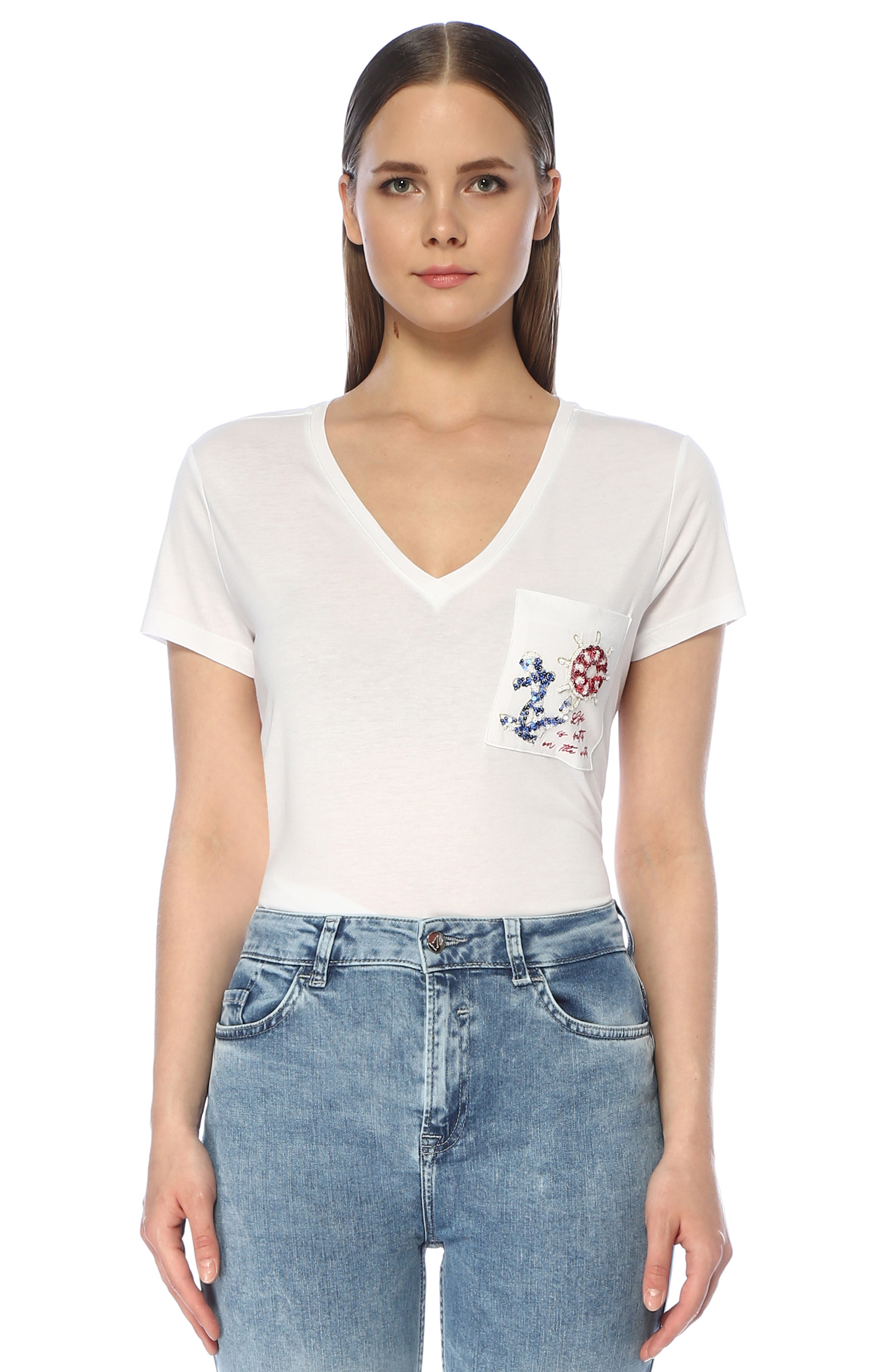 Beyaz İşlemeli T-shirt