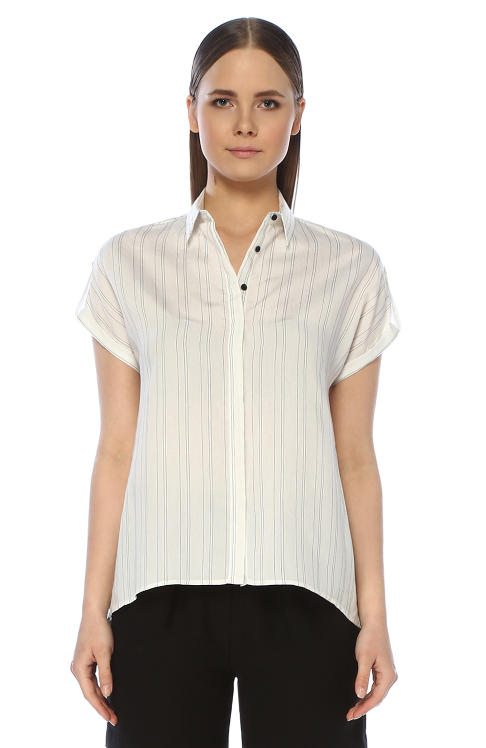 Beyaz Siyah Çizgili Kısa Kol Gömlek