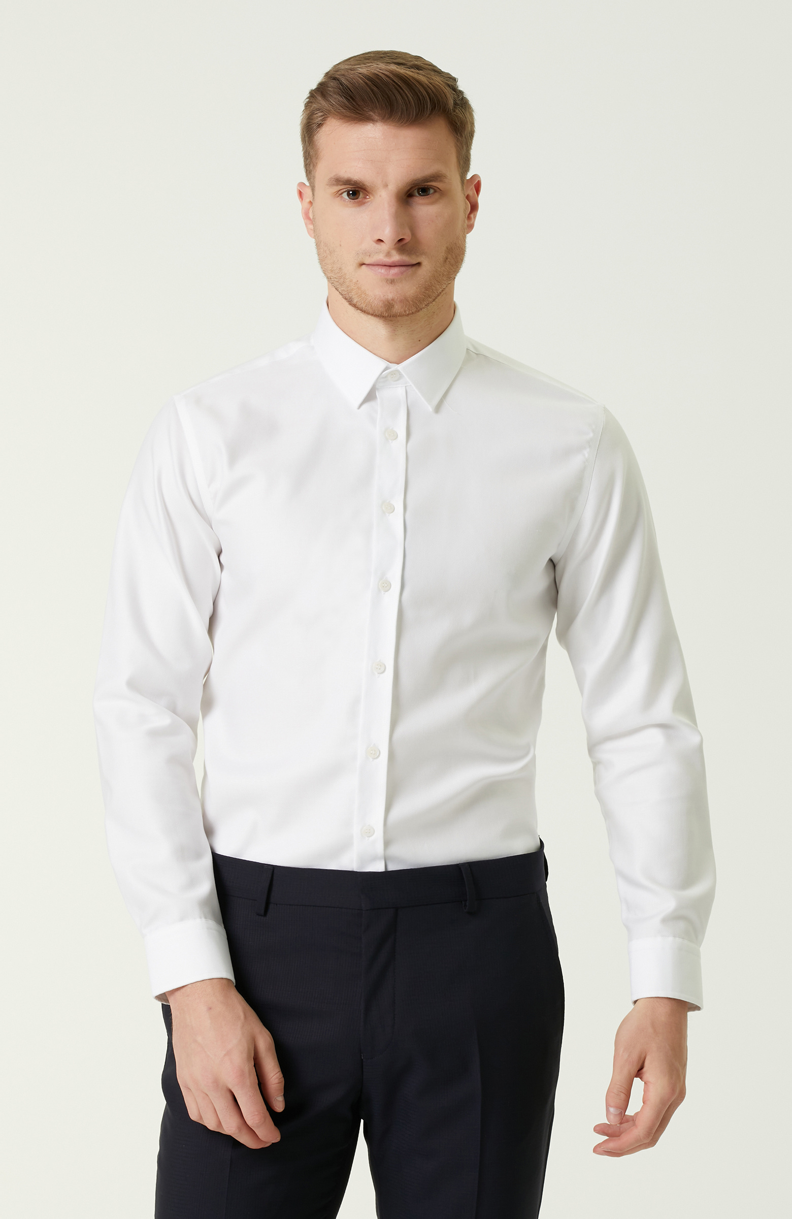 Slim Fit Beyaz Gömlek