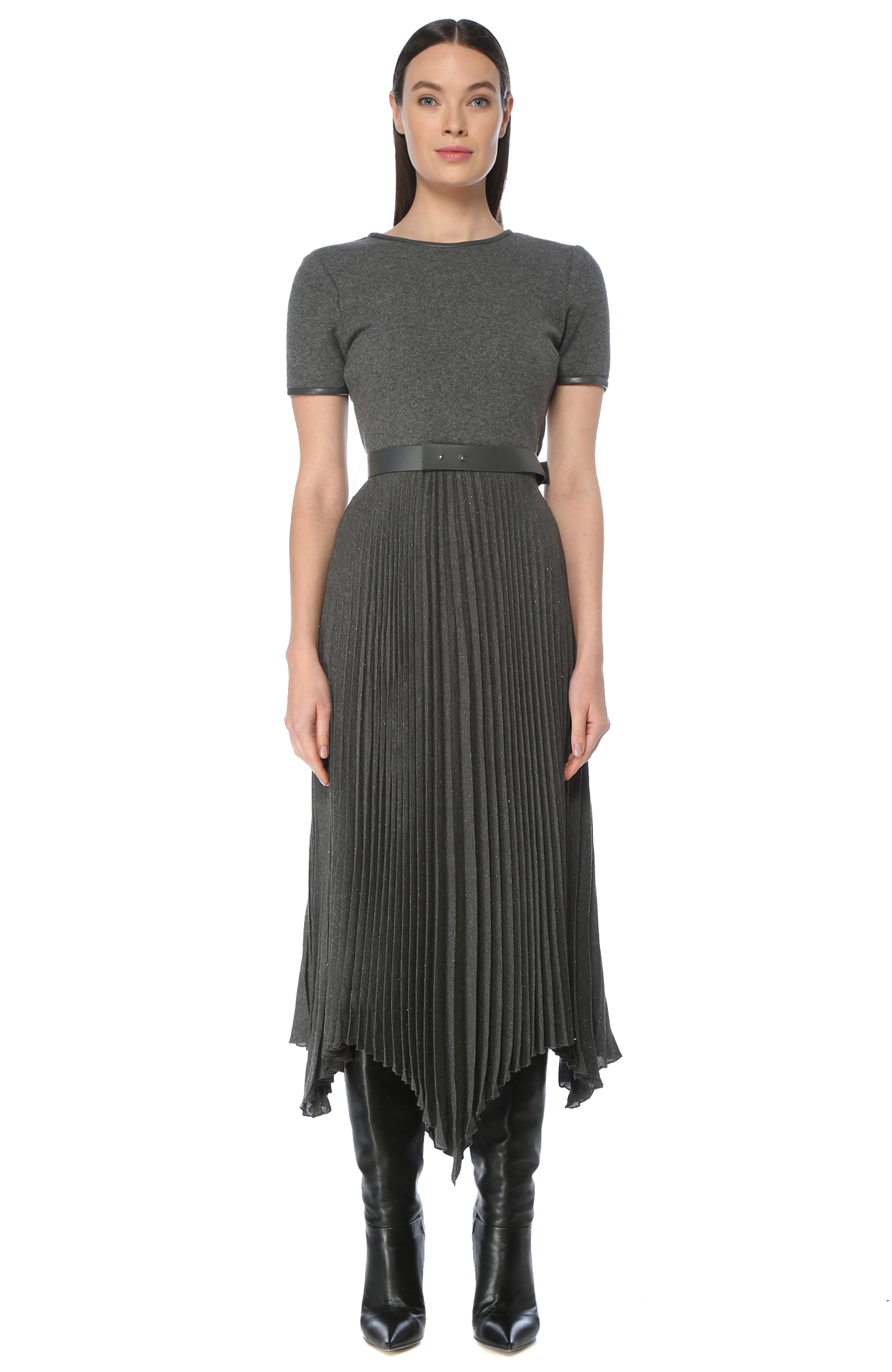 Gri Piliseli Asimetrik Kesim Midi Elbise Gri Piliseli Asimetrik Kesim Midi Elbise