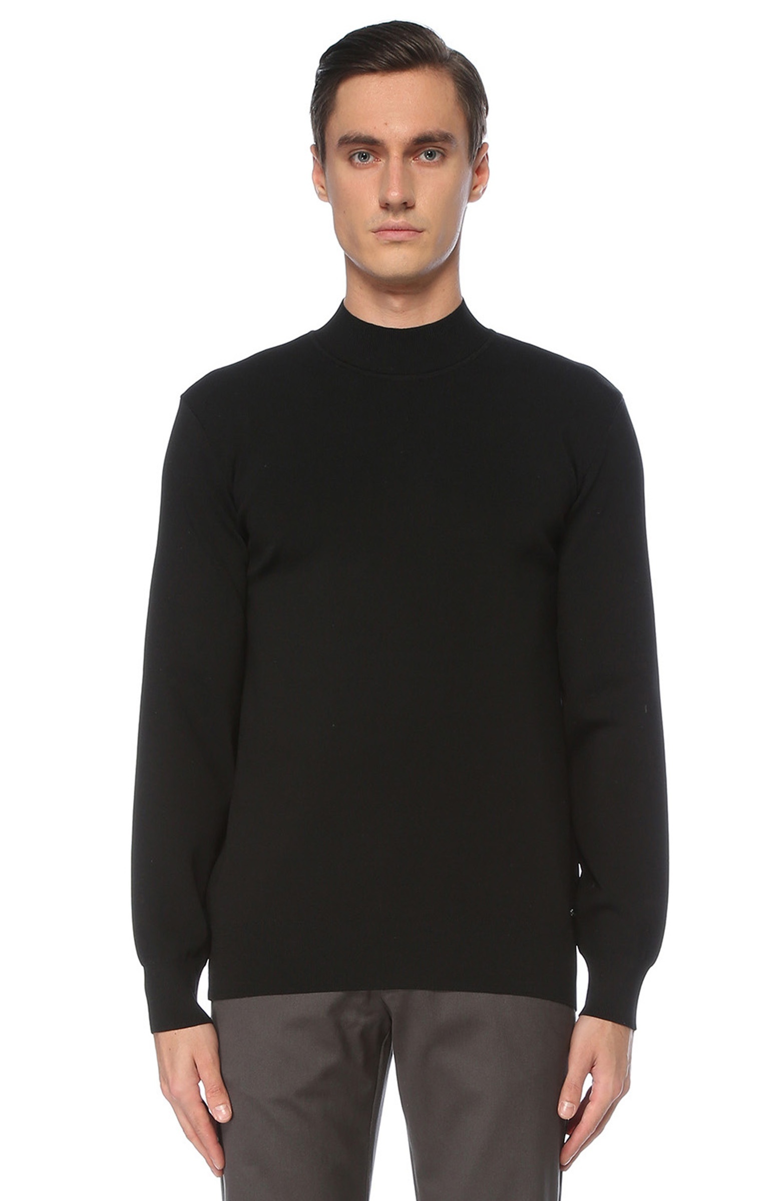 Siyah Yarım Balıkçı Yaka Kazak