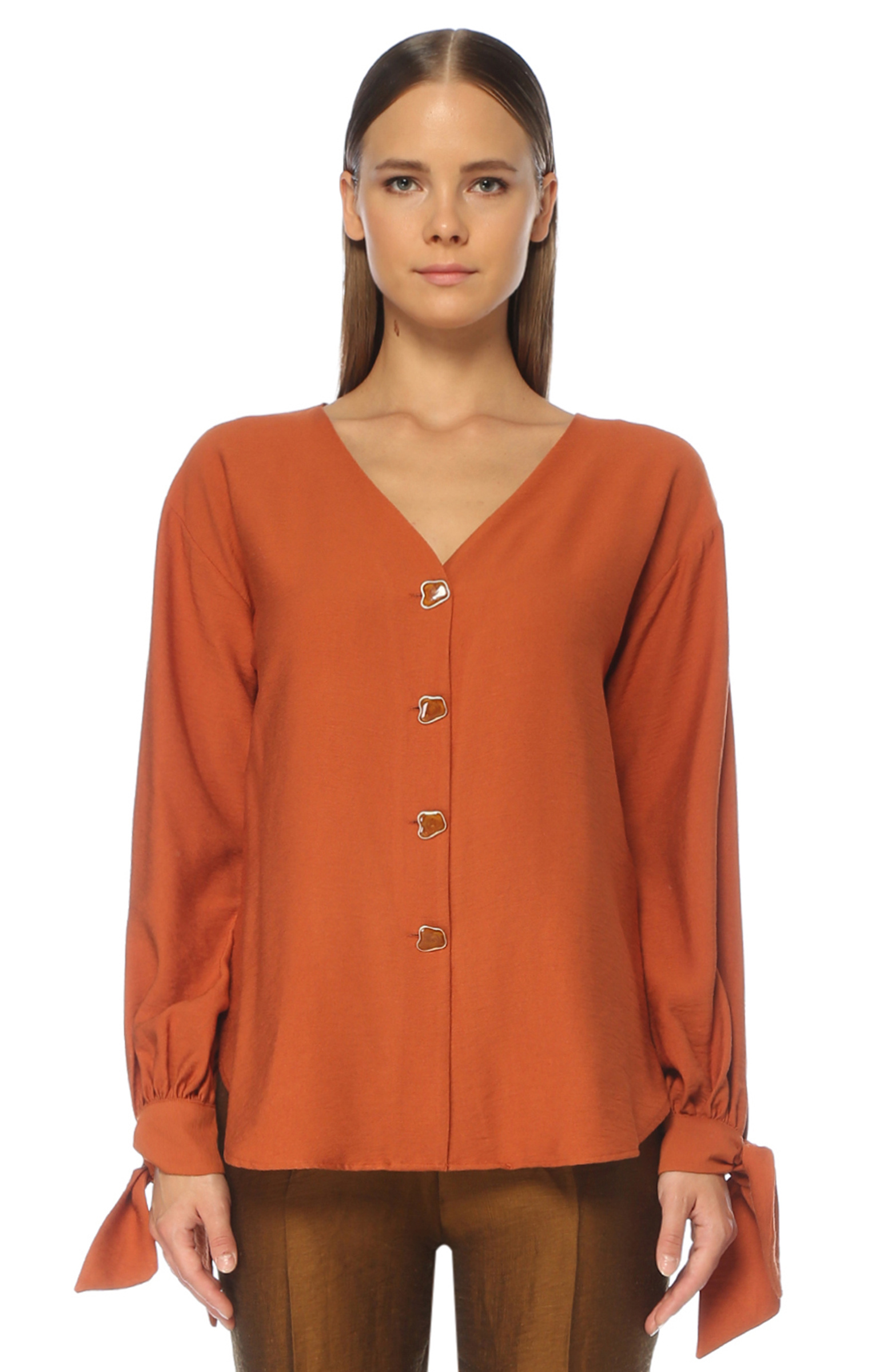 Tarçın V Yaka Gömlek