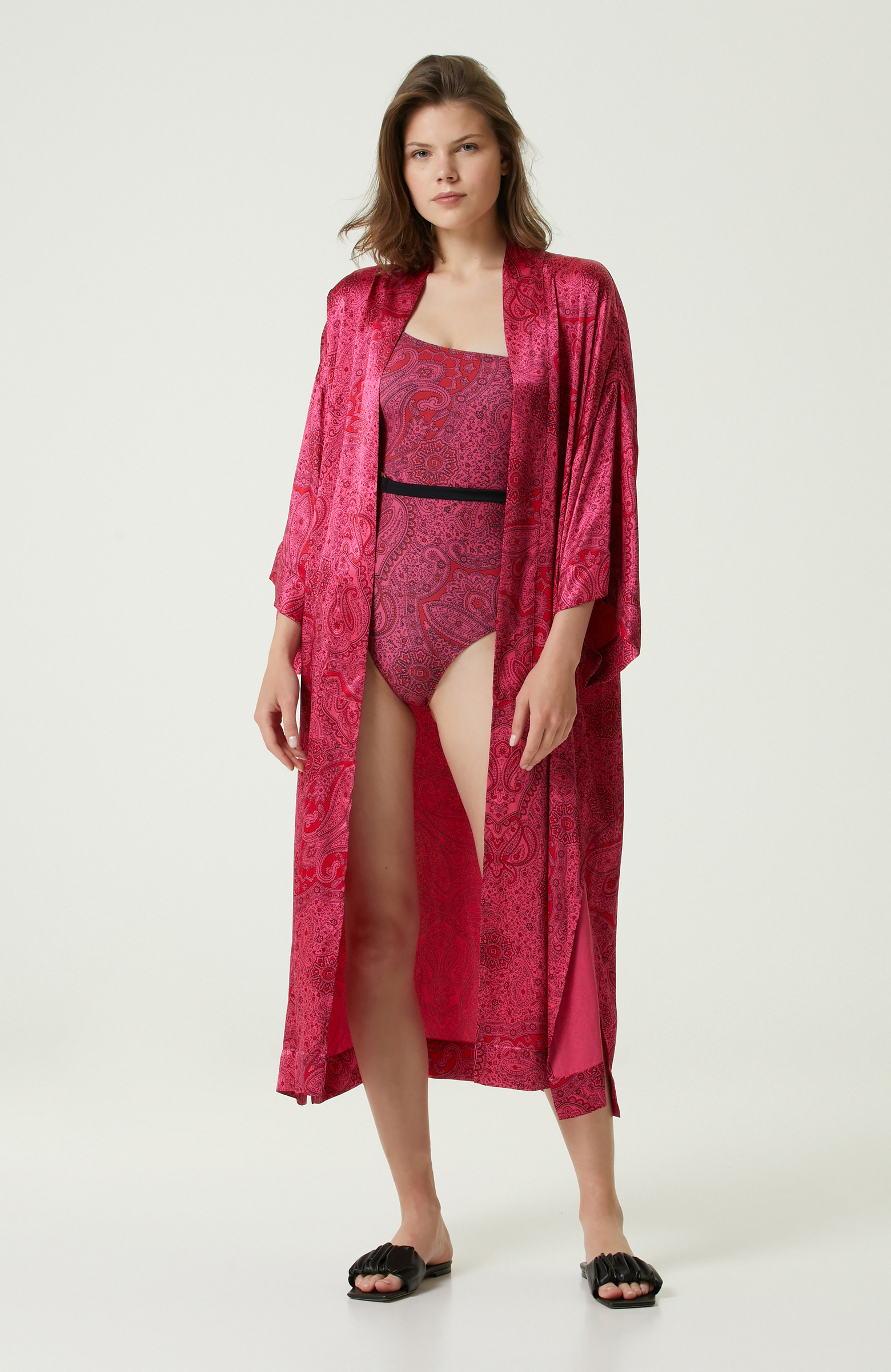 Fuşya Şal Desenli Midi Kaftan Fuşya Şal Desenli Midi Kaftan