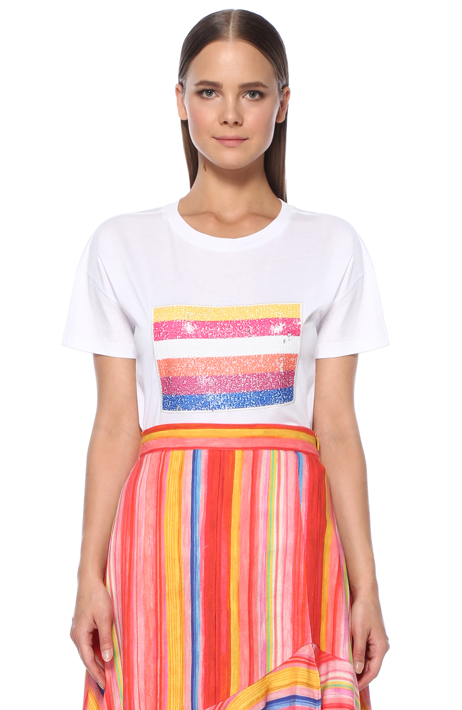 Beyaz Bisiklet Yaka Payetli Basic T-Shirt Beyaz Bisiklet Yaka Payetli Basic T-Shirt