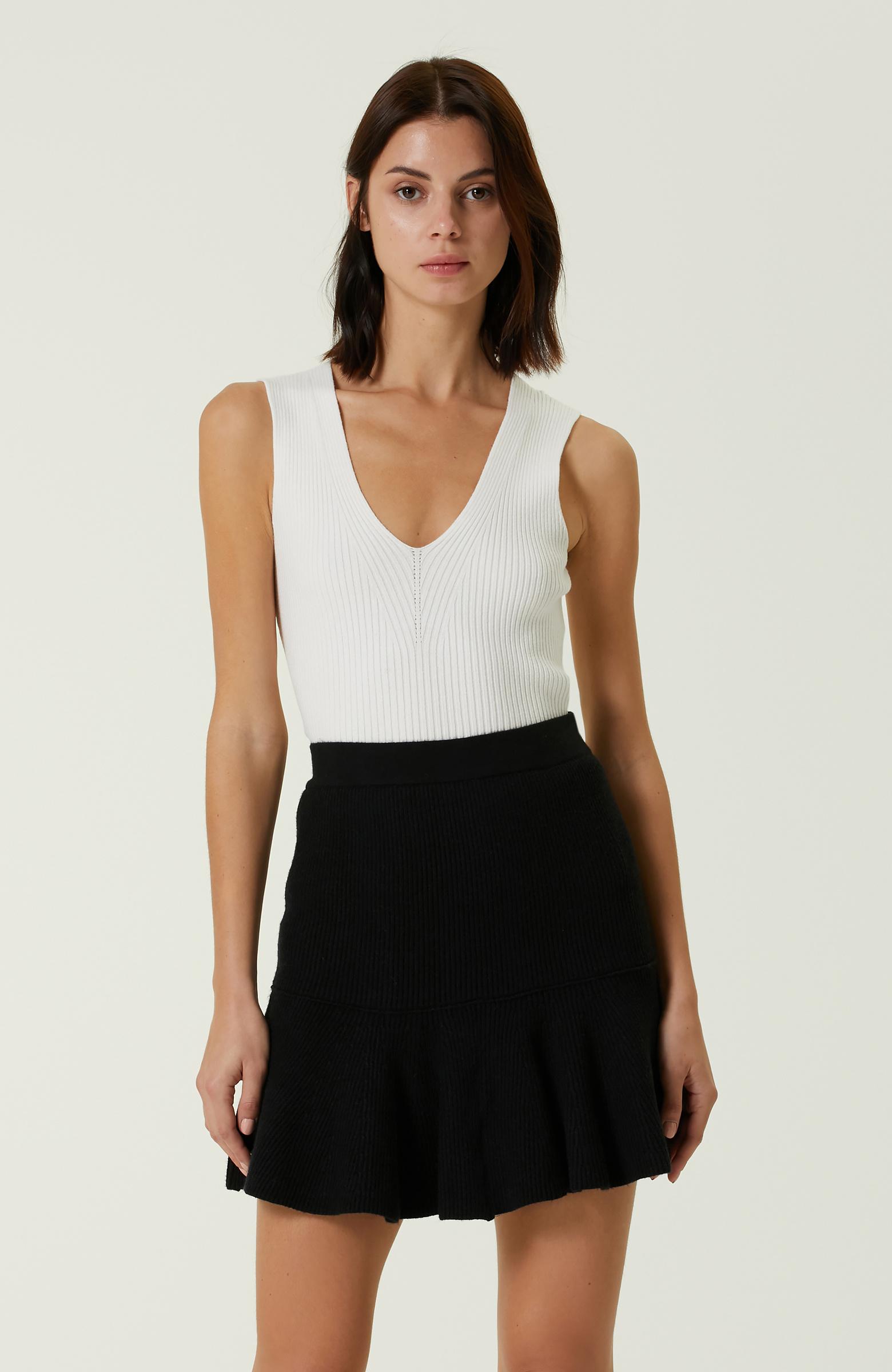 Slim Fit Ekru Kolsuz Kazak