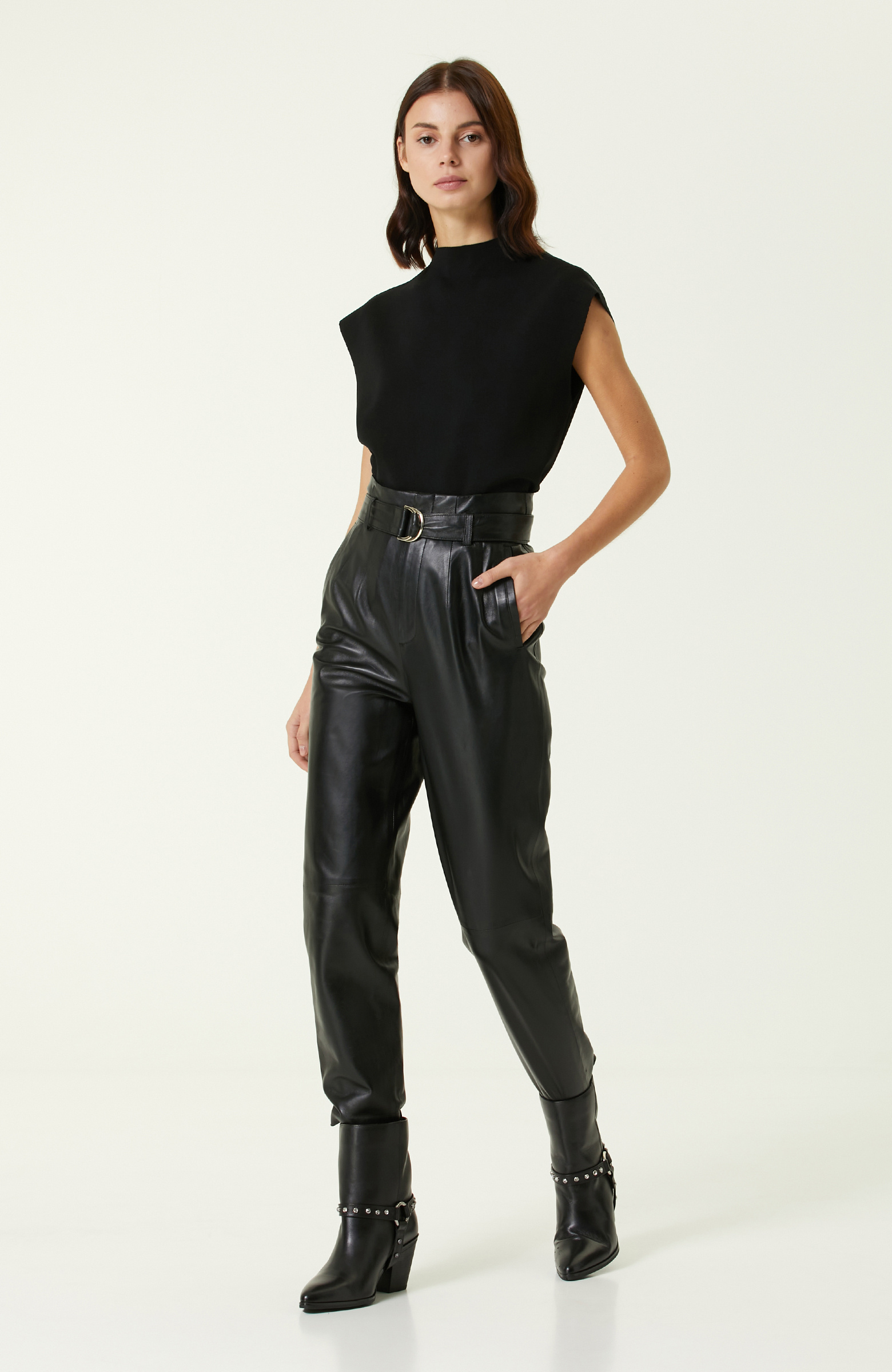 Regular Fit Siyah Bluz