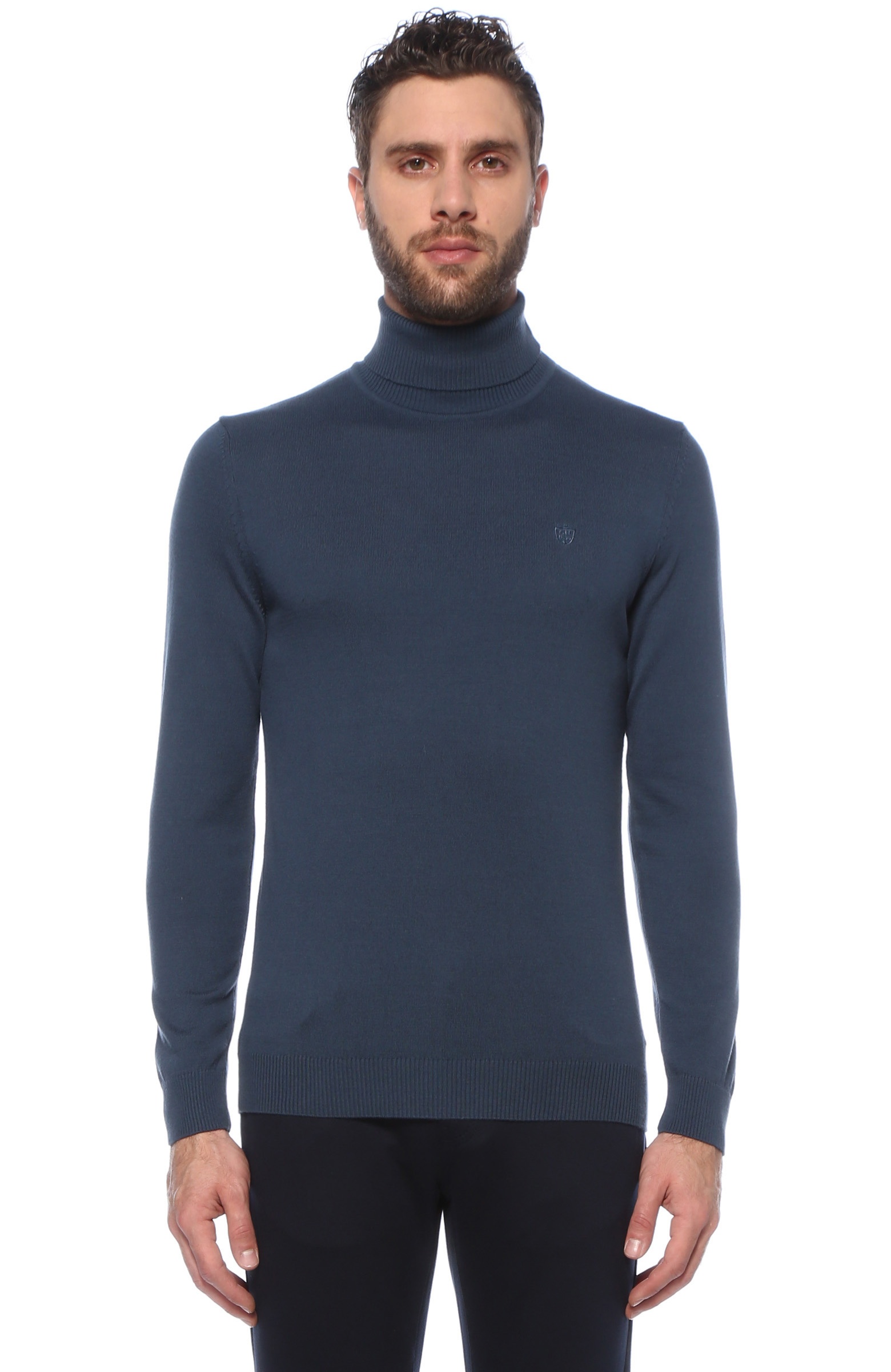 Lacivert Balıkçı Yaka Nakışlı Kazak Lacivert Balıkçı Yaka Nakışlı Kazak