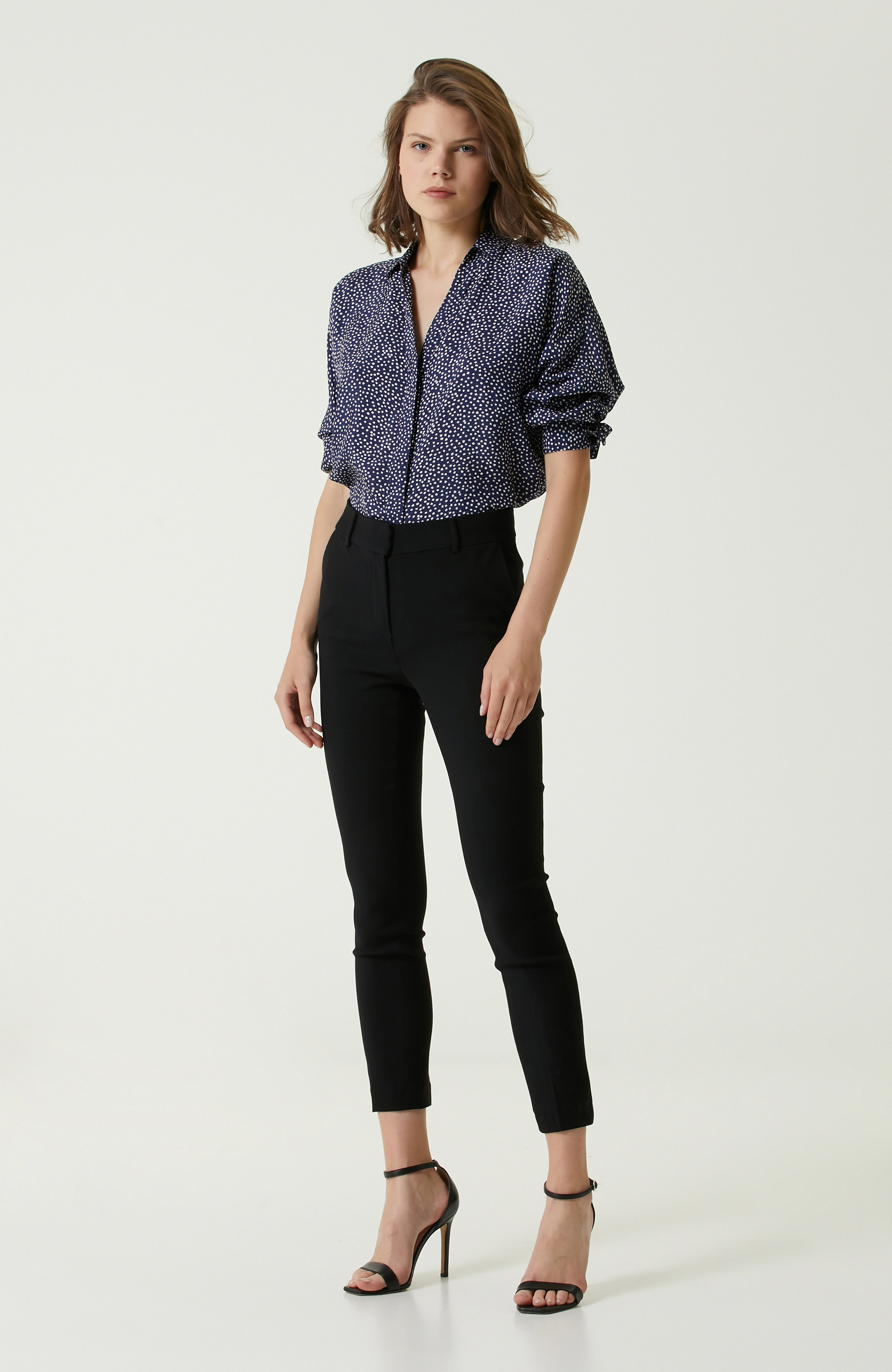 Regular Fit Siyah Dar Paça Pantolon Regular Fit Siyah Dar Paça Pantolon