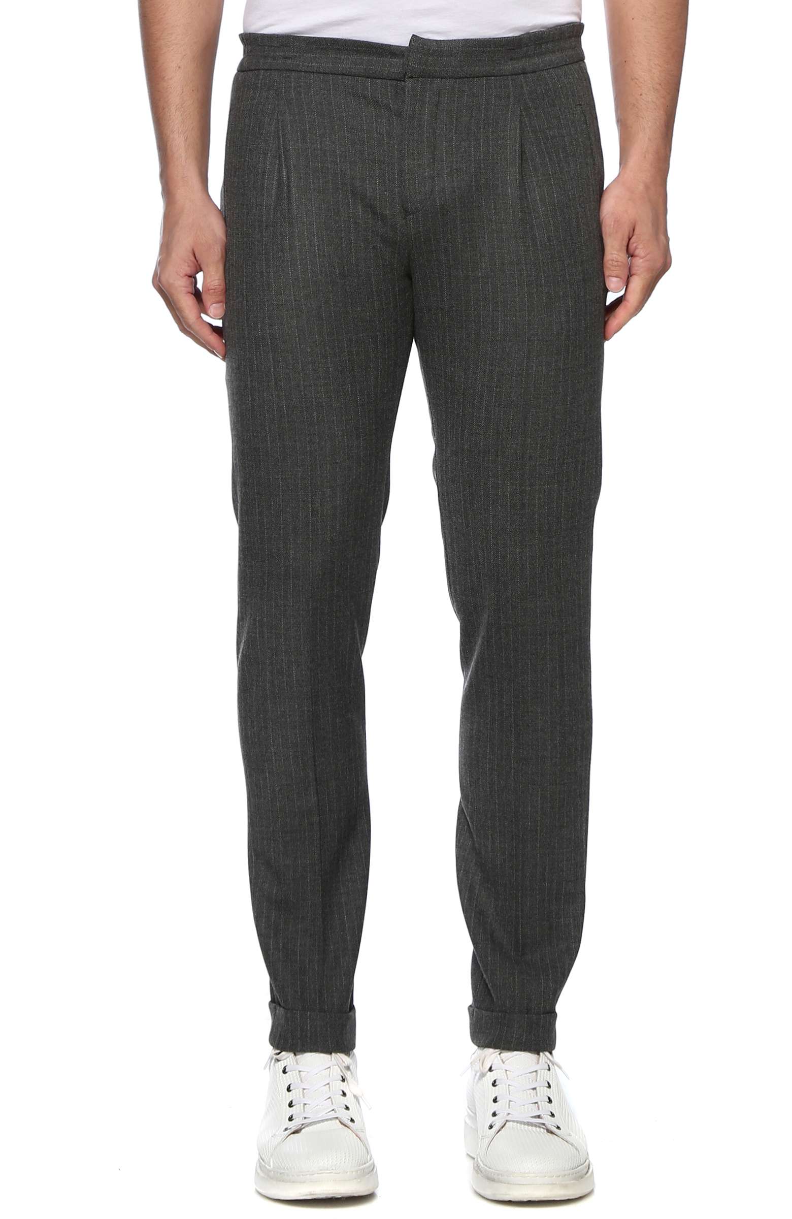 Jogger Fit Drop 6 Gri Çizgili Pilili Pantolon Jogger Fit Drop 6 Gri Çizgili Pilili Pantolon