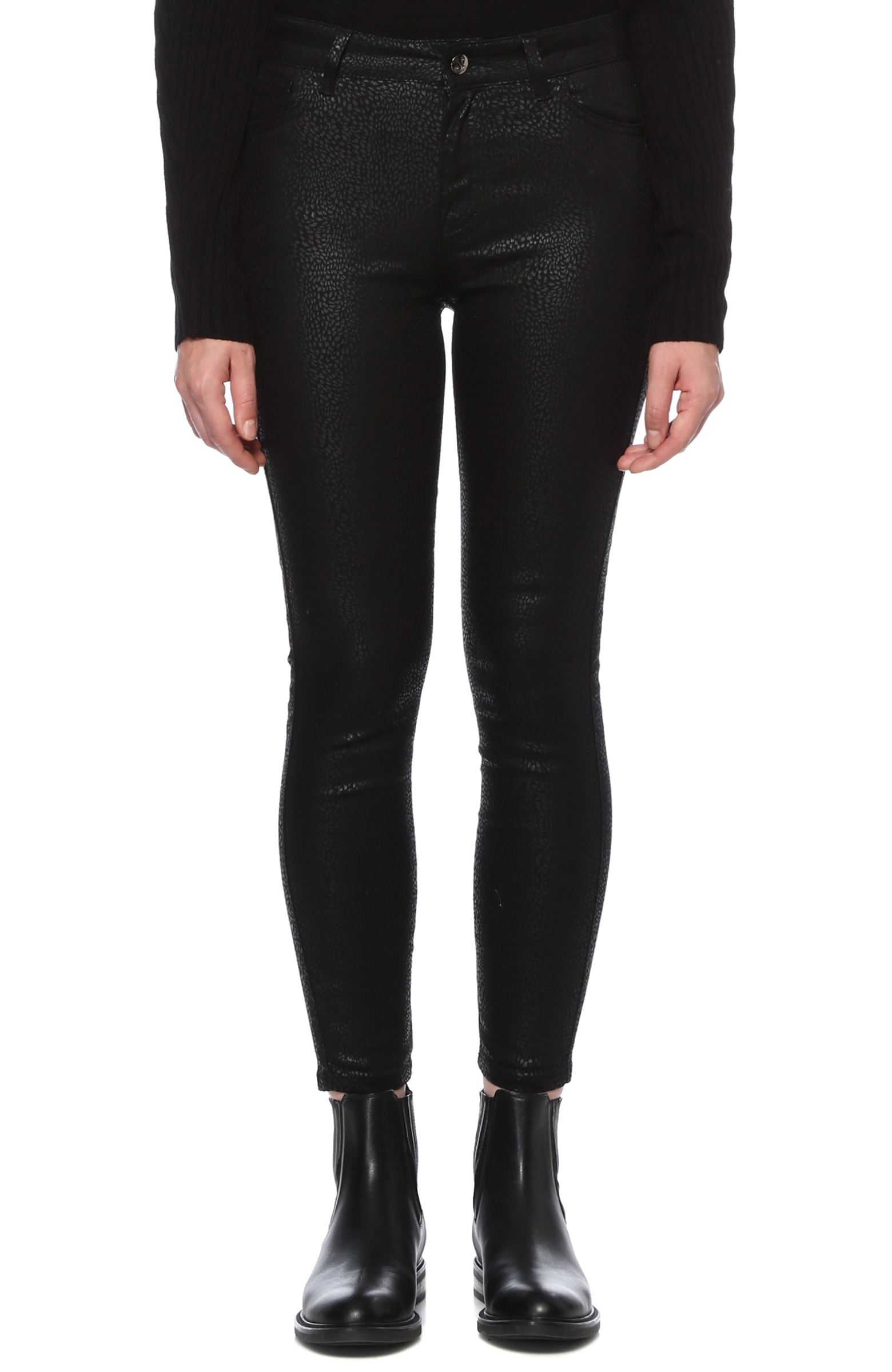 Slim Fit Siyah Parlak Dokulu Casual Pantolon Slim Fit Siyah Parlak Dokulu Casual Pantolon