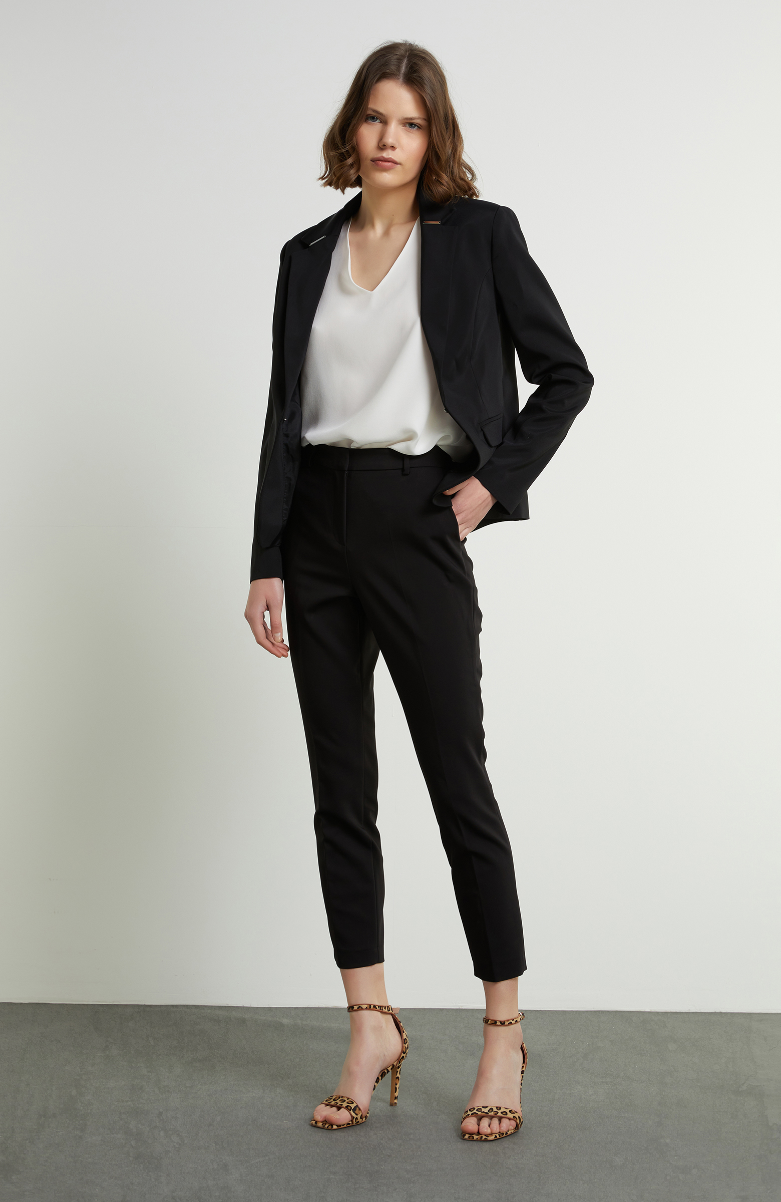 Slim Fit Siyah Normal Bel Pantolon Slim Fit Siyah Normal Bel Pantolon