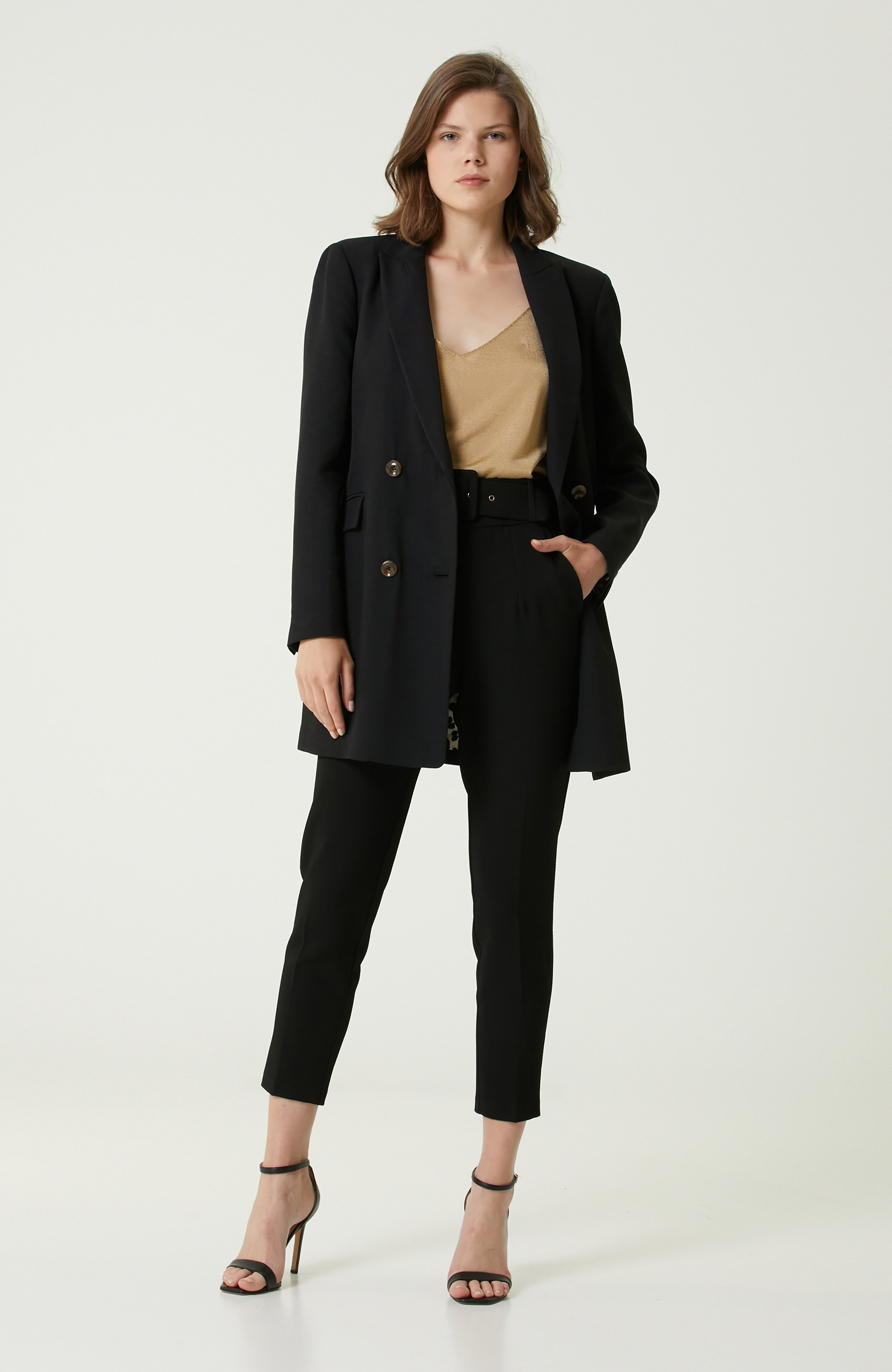 Slim Fit Siyah Beli Kemerli Pantolon Slim Fit Siyah Beli Kemerli Pantolon