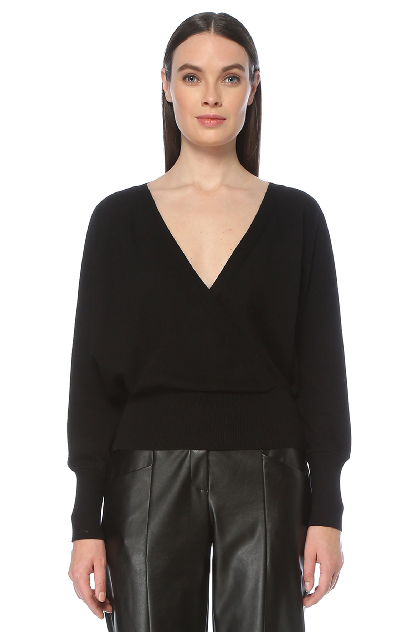 Regular Fit Siyah V Yakalı Kazak