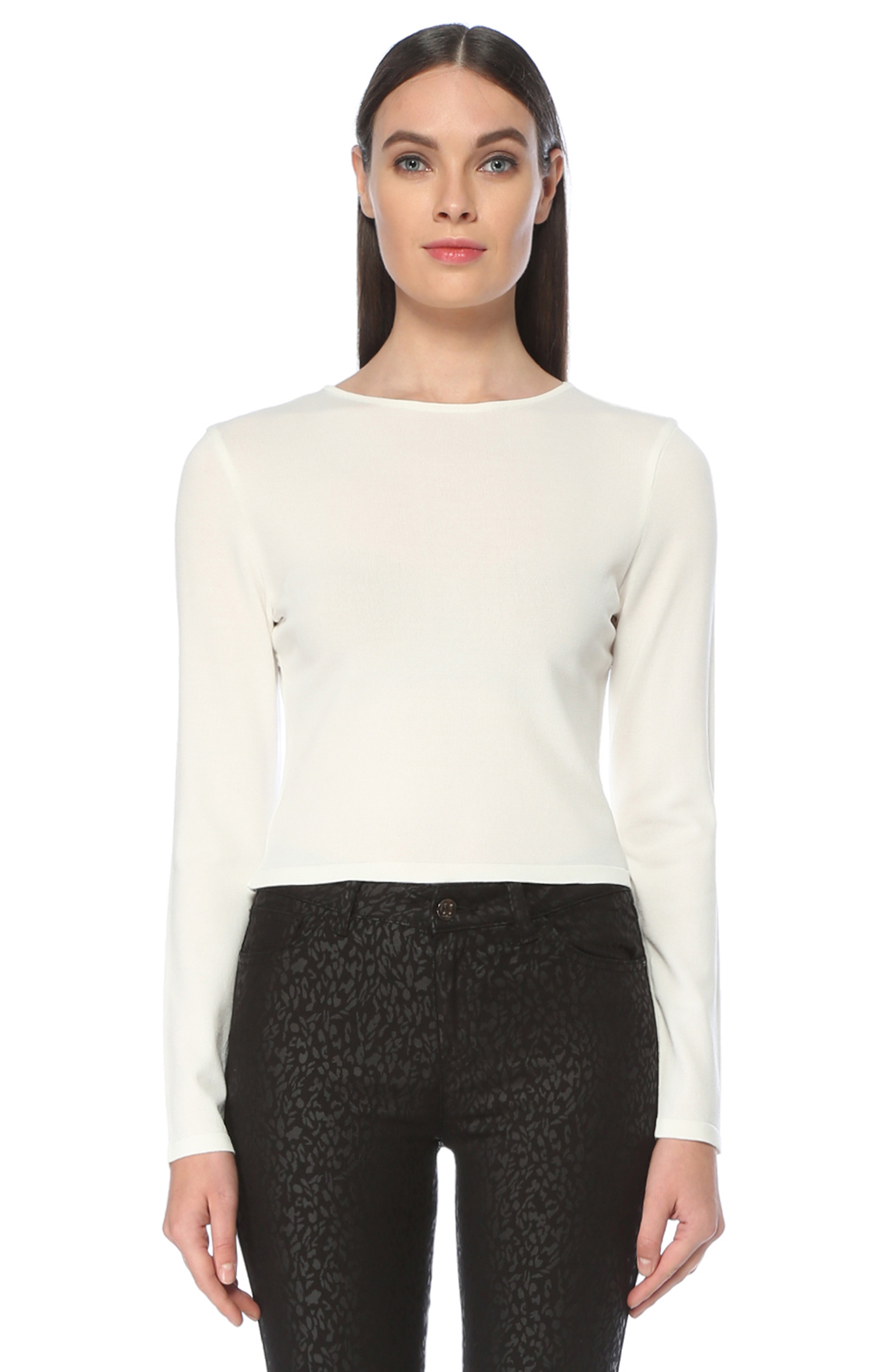 Slim Fit Beyaz Sırt Dekolteli Triko Slim Fit Beyaz Sırt Dekolteli Triko