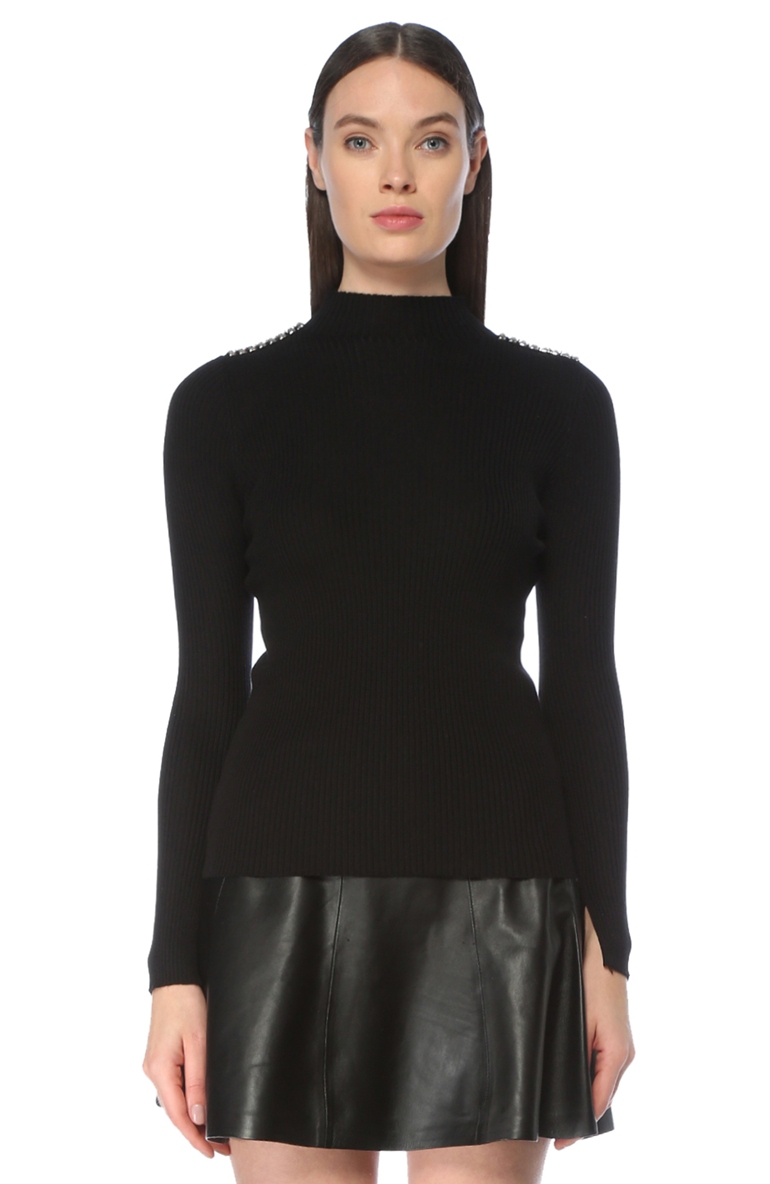 Slim Fit Siyah Dik Yaka Omuzları Troklu Kazak Slim Fit Siyah Dik Yaka Omuzları Troklu Kazak