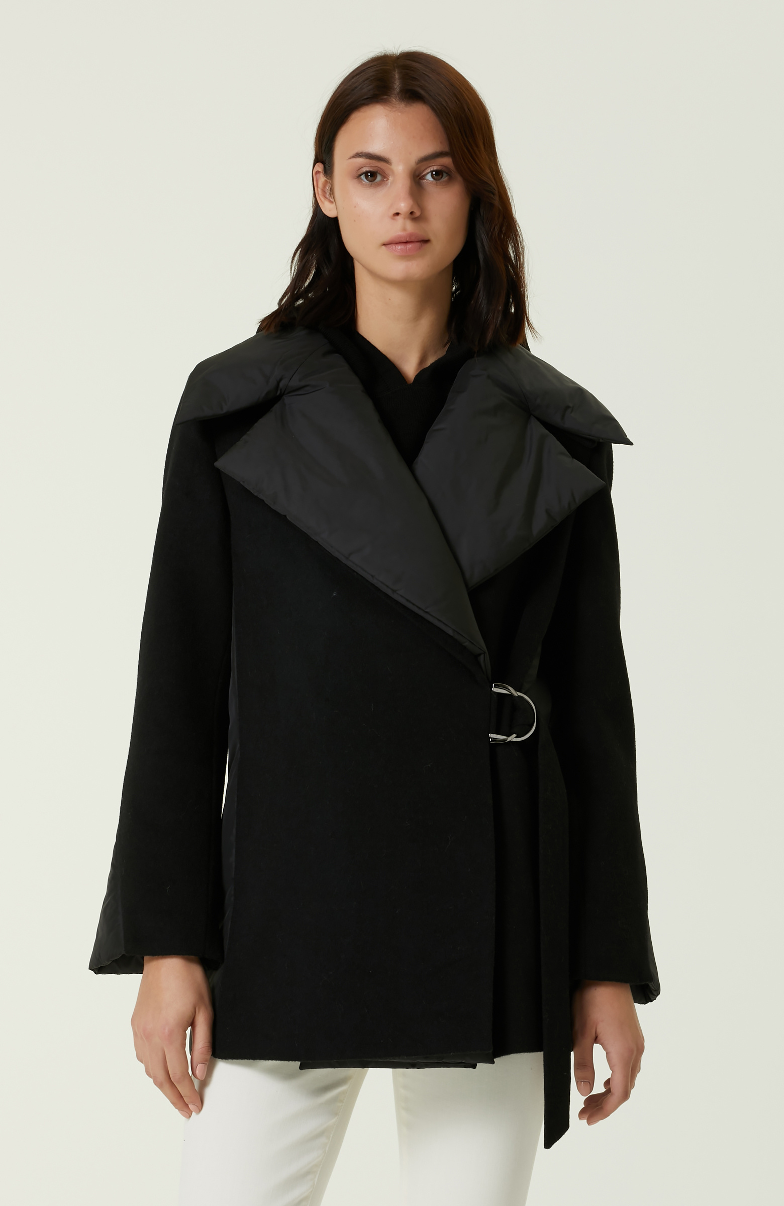 Basic Fit Siyah Kaban