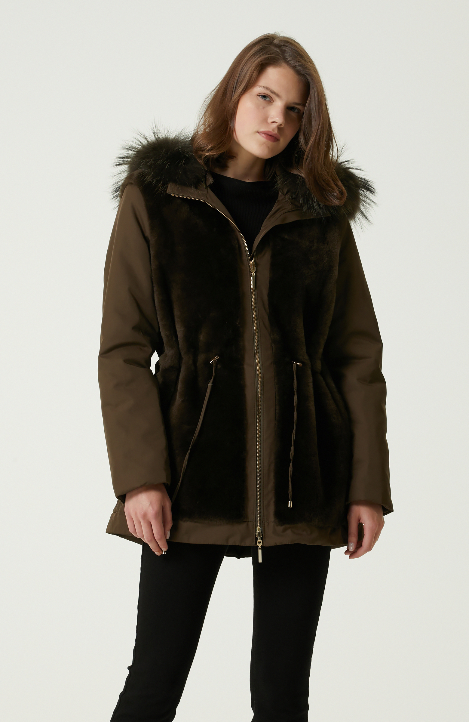 Haki Kapüşonlu Peluş Detaylı Çift Taraflı Parka