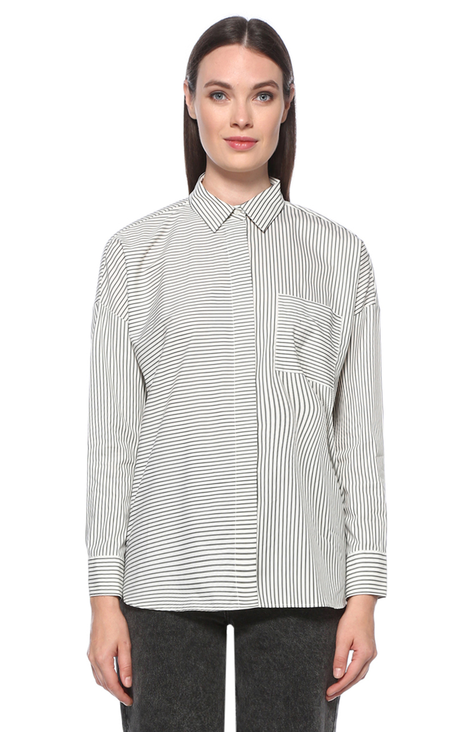 Slim Fit Beyaz Çizgili Gömlek